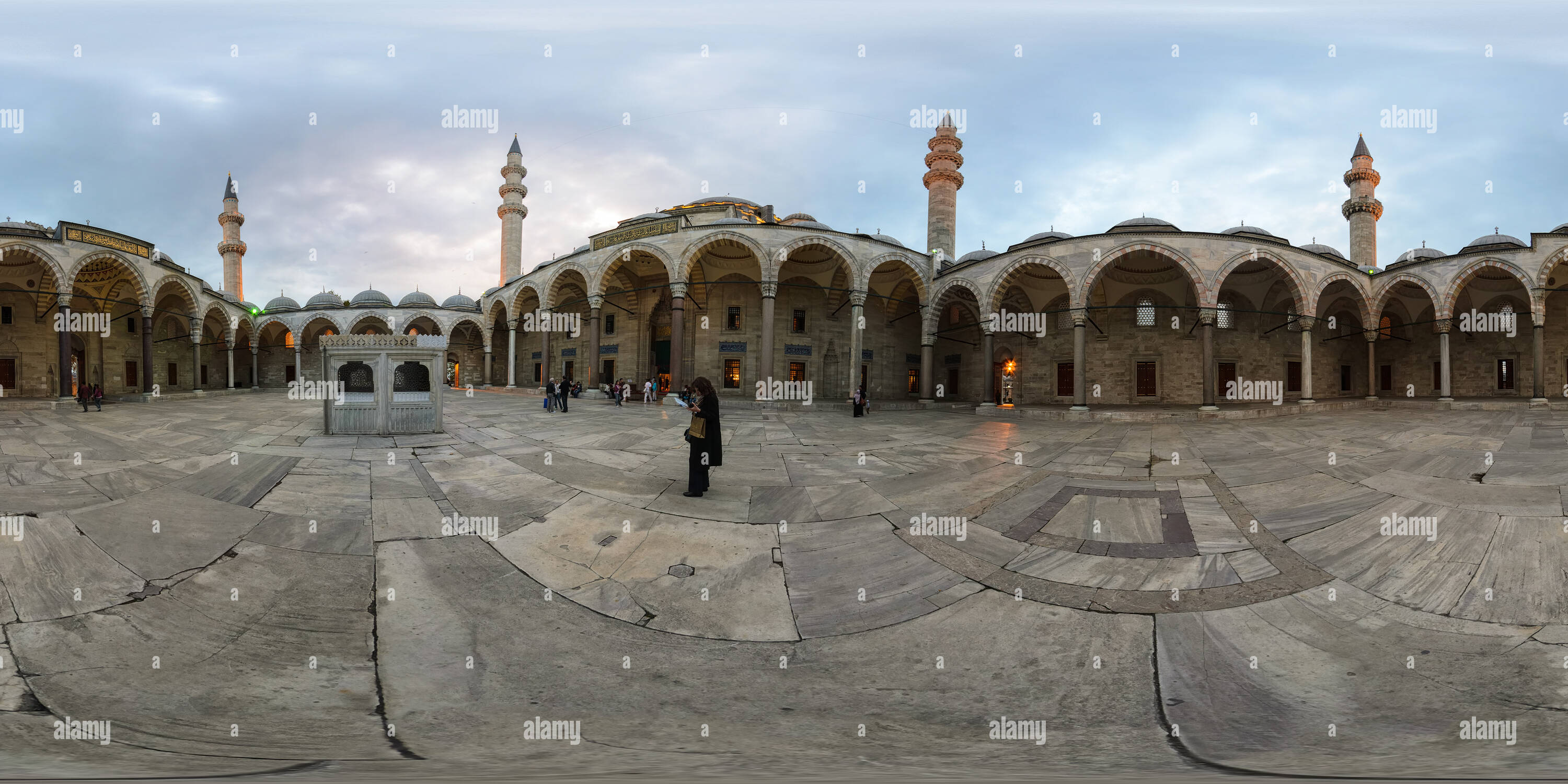 360° view of Istanbul - Suleymaniye Mosque - Alamy