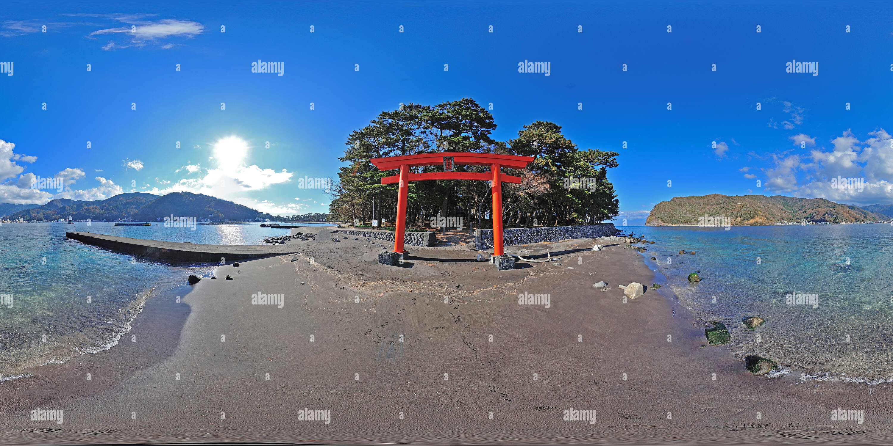 Morokuchi shrine hi-res stock photography and images - Alamy