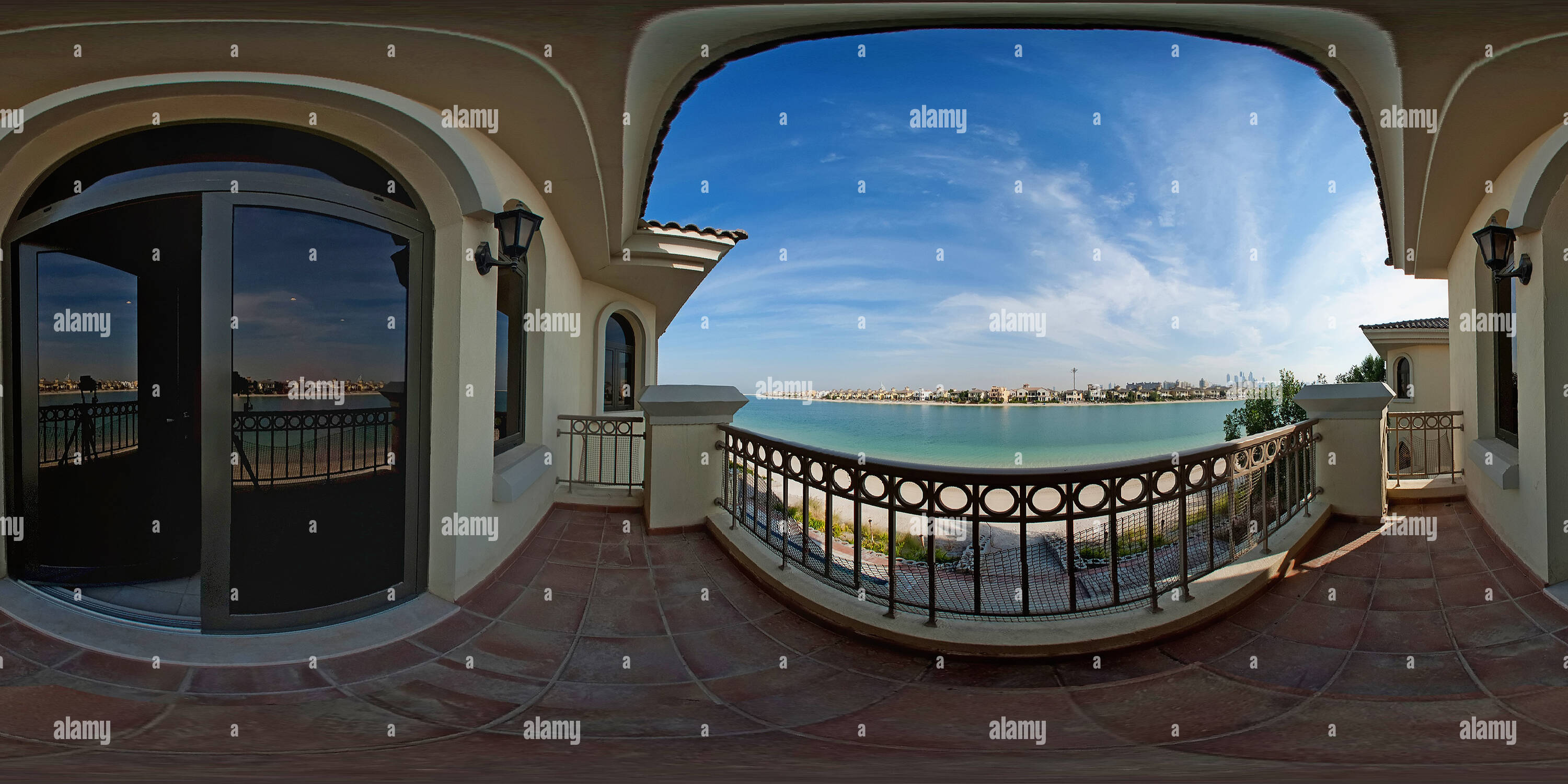 360° view of Palm Jumeirah Villa Balcony View - Alamy