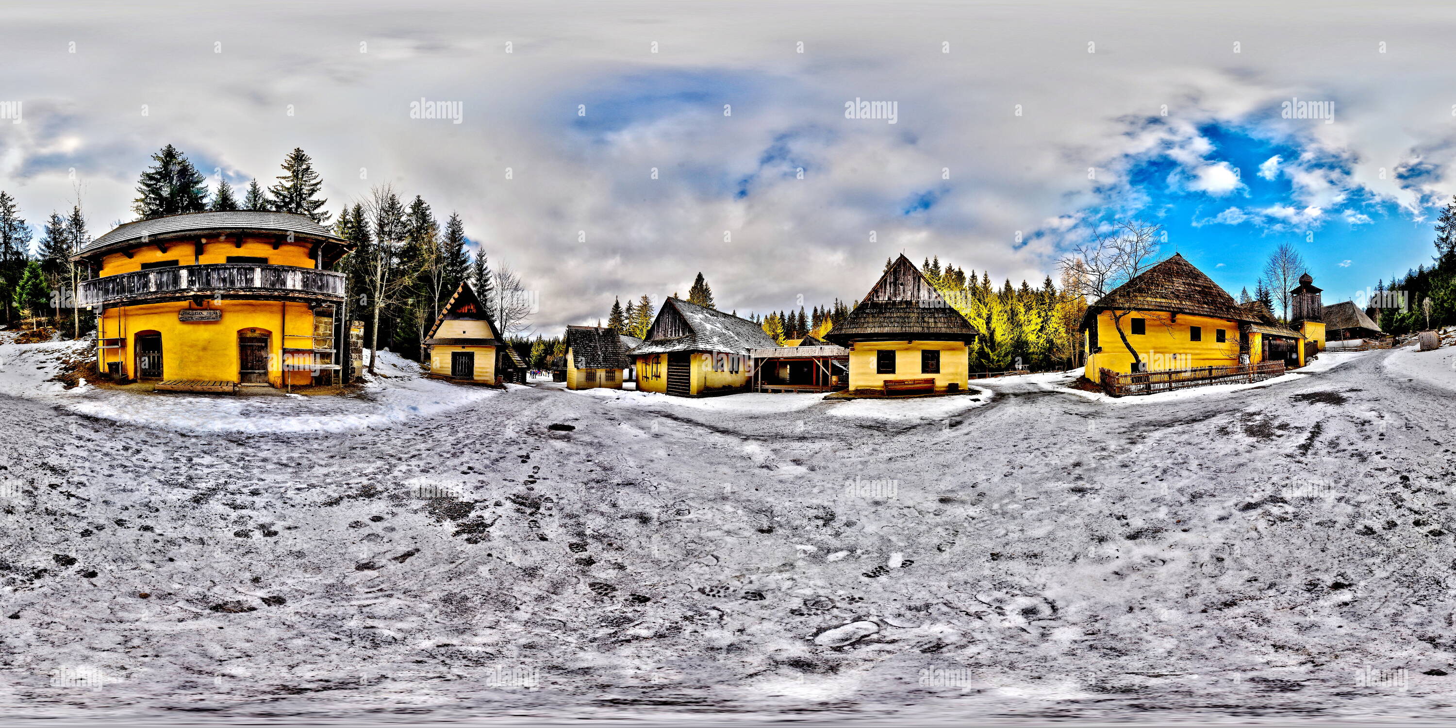 360° view of Muzeum Oravskej dediny, Zuberec, Slovakia - Alamy