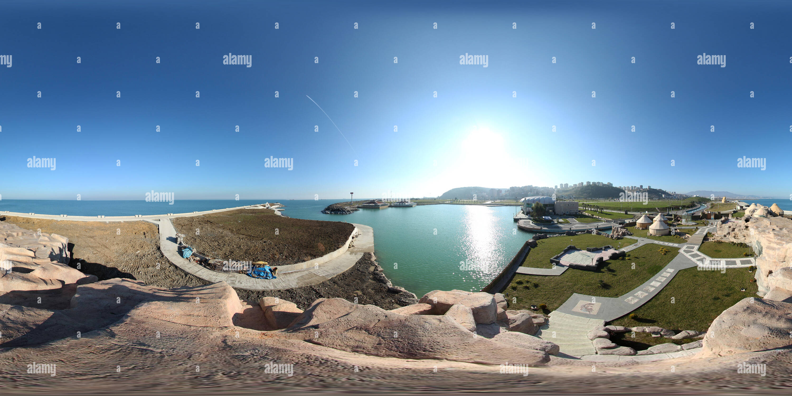 360° view of Amazon Koyu 520 - Alamy
