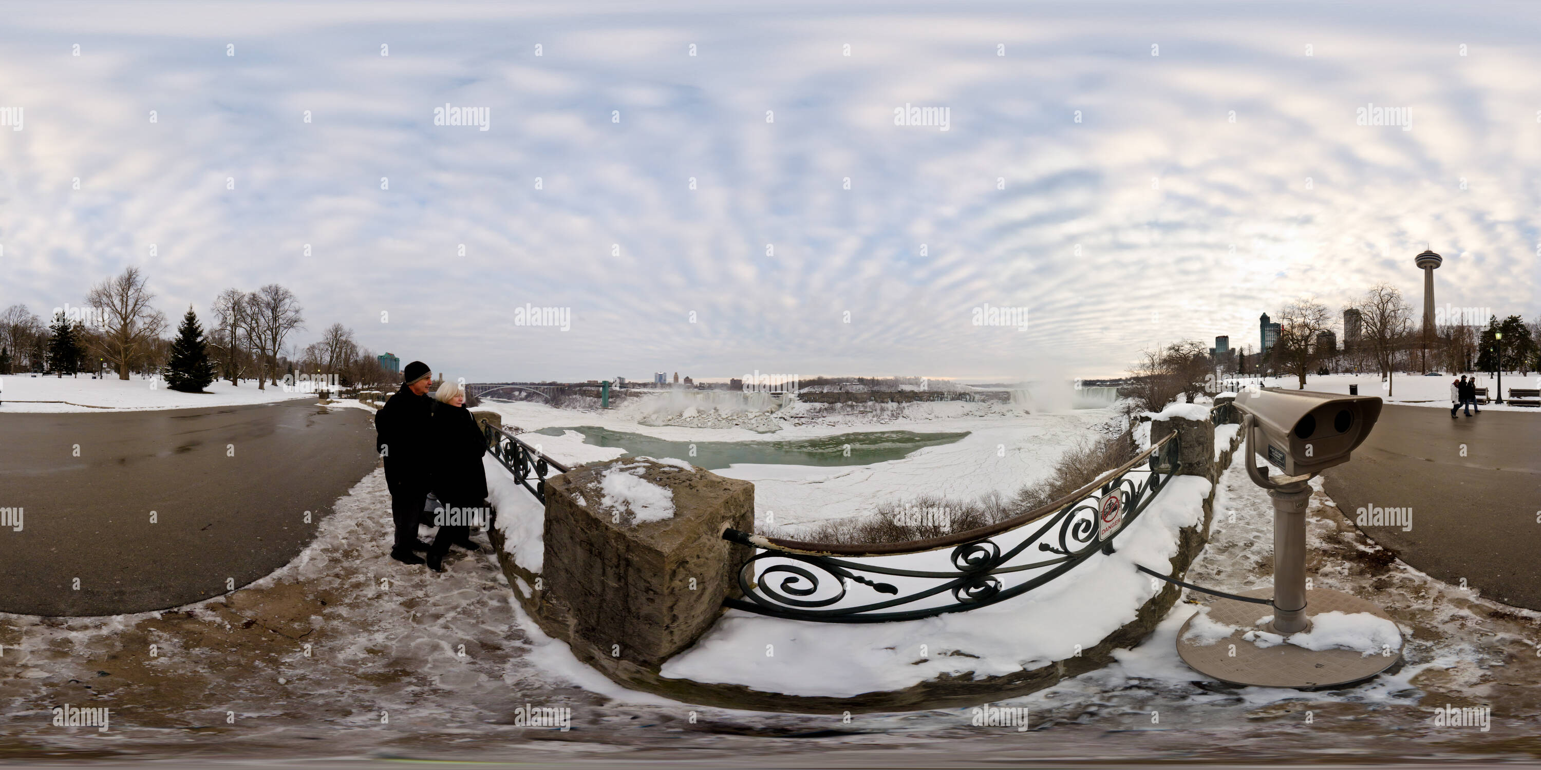360° view of Niagara Falls Ice Bridge - Alamy