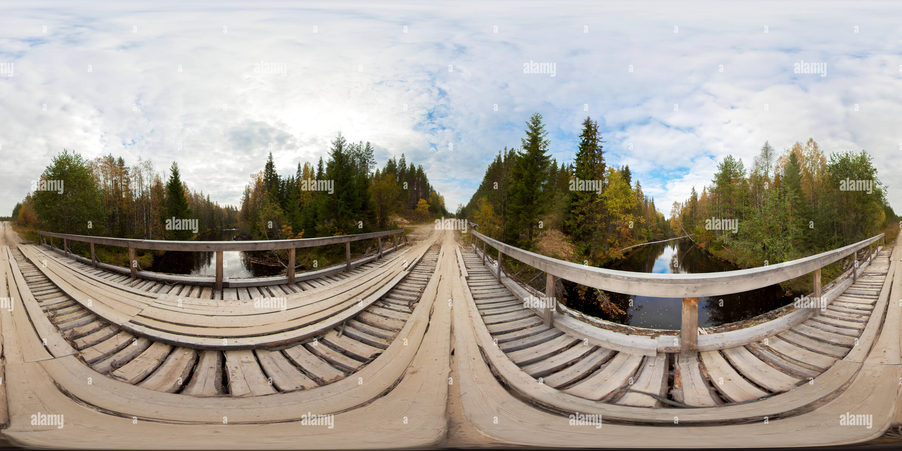 360° view of Bridge over the River Shapsha in Karelia - Alamy