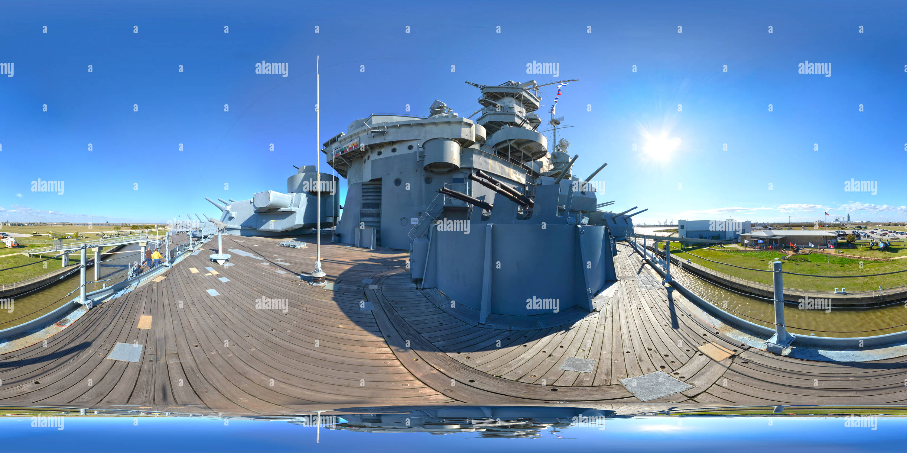 360° view of Battleship Port Side - Alamy