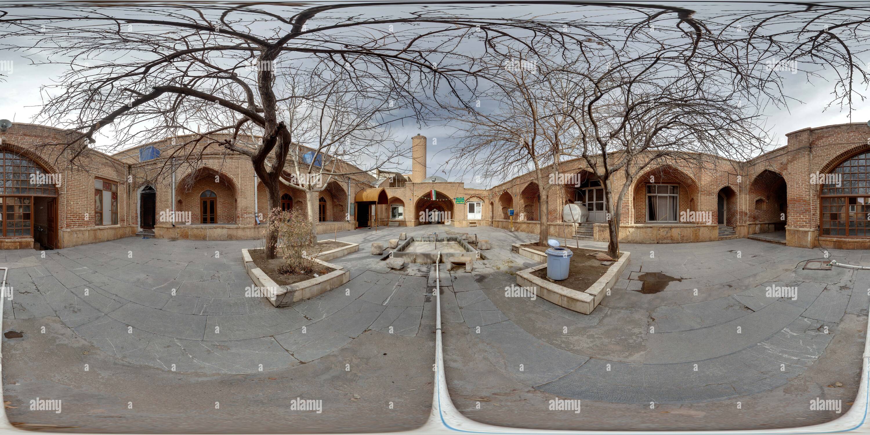 360° view of Mahabad Jame'e Mosque - Alamy