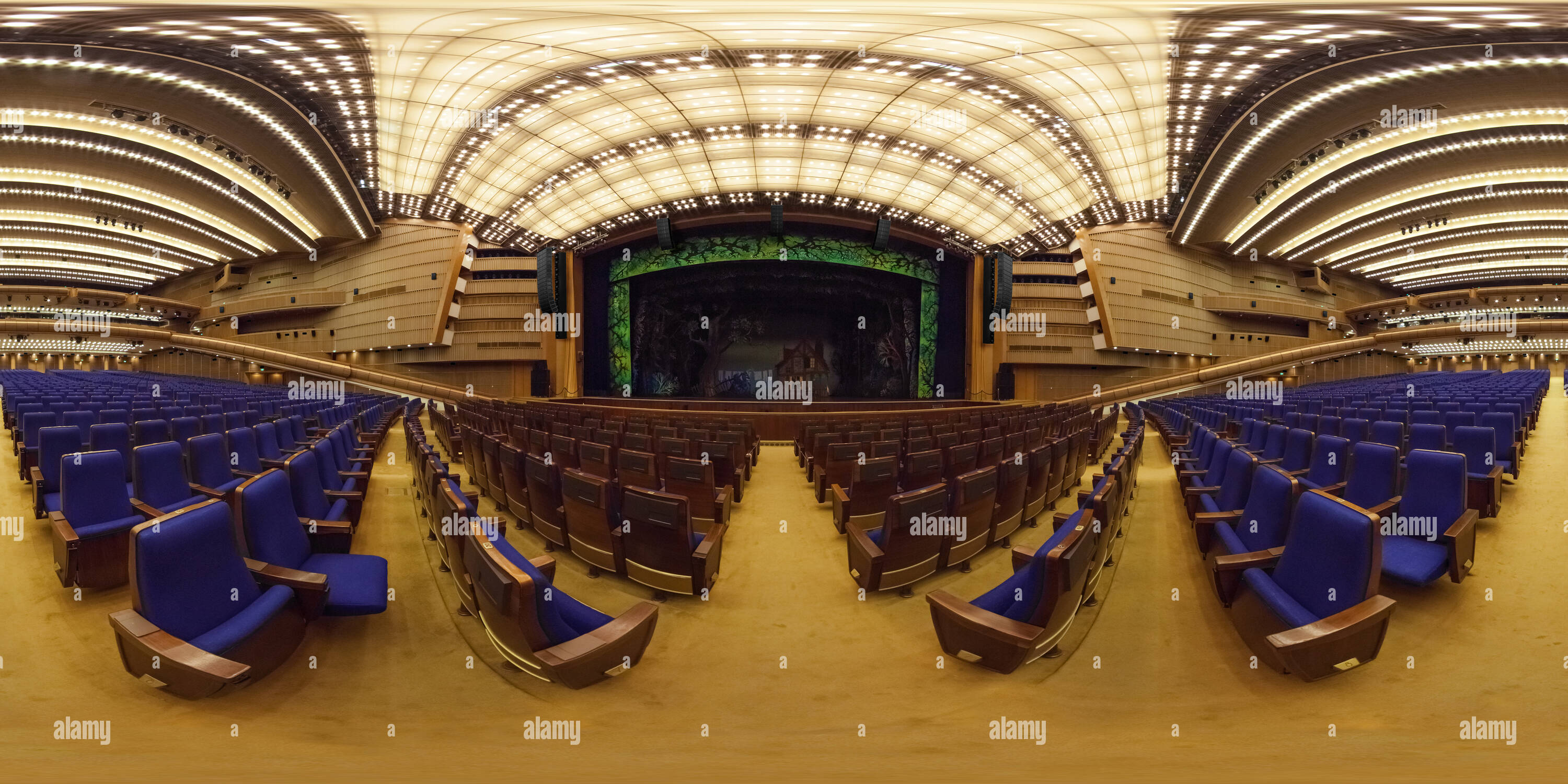 360° view of The State Kremlin Palace. Central Point. Black Array - Alamy