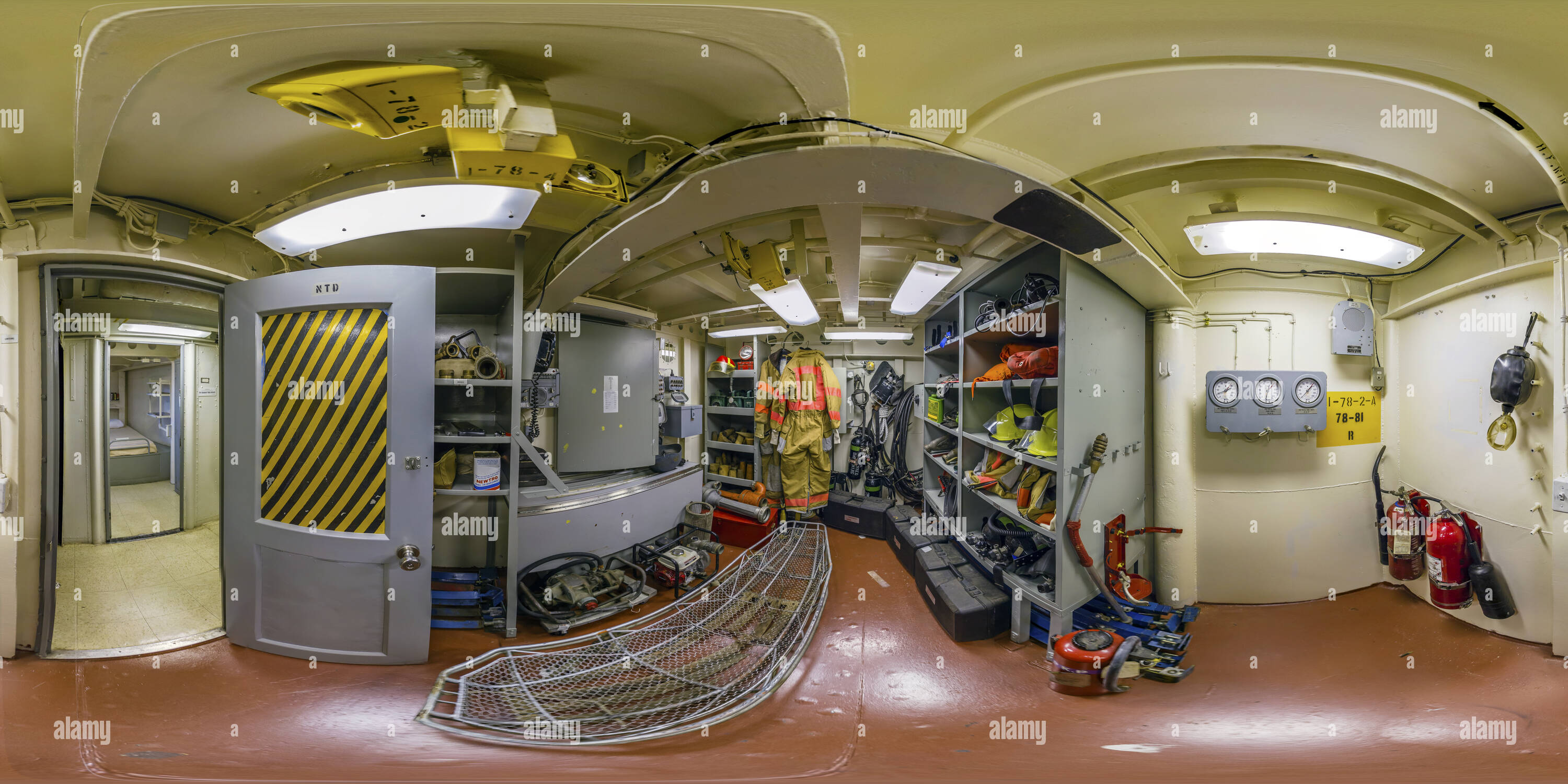 Uss wisconsin bb 64 hi-res stock photography and images - Alamy