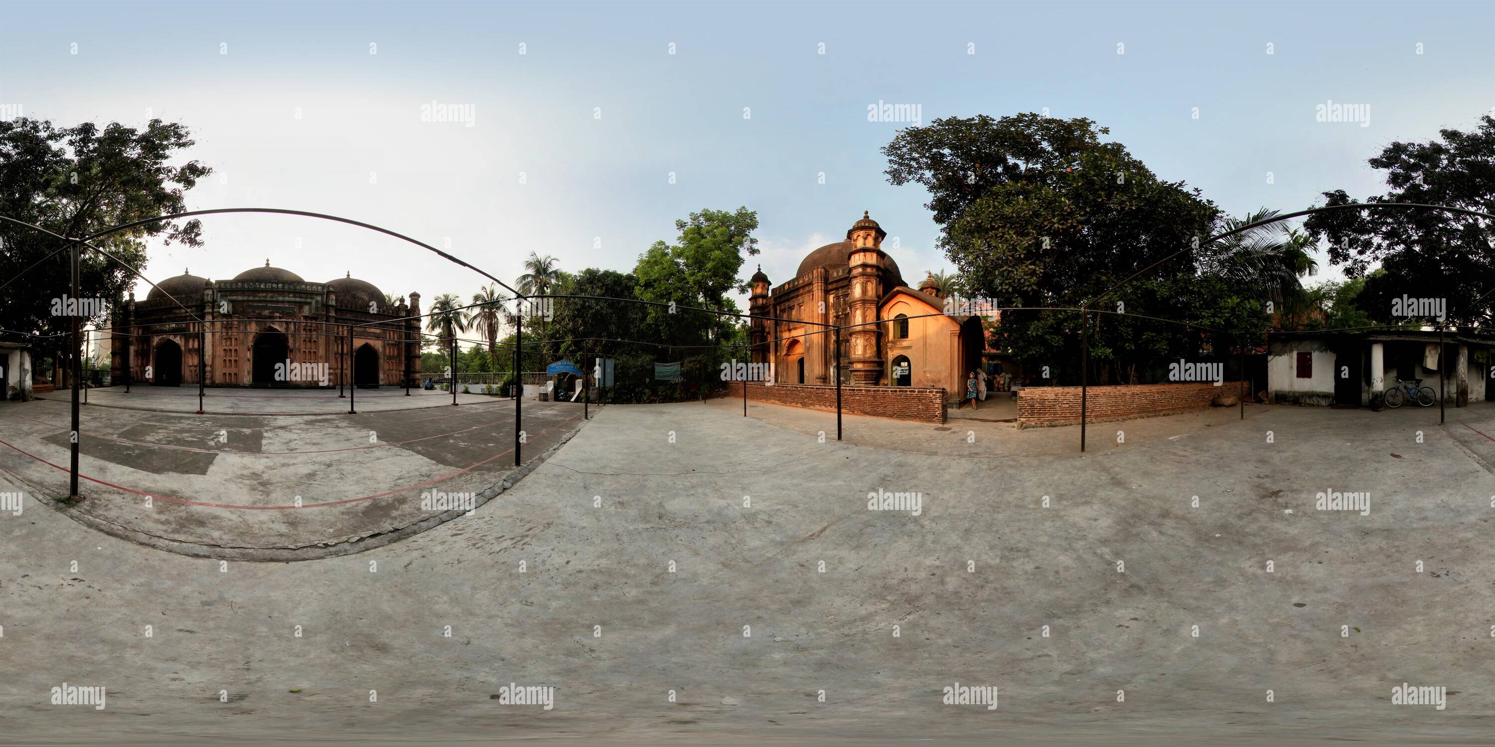 360° view of Shahbaz Khan Mosque - Alamy