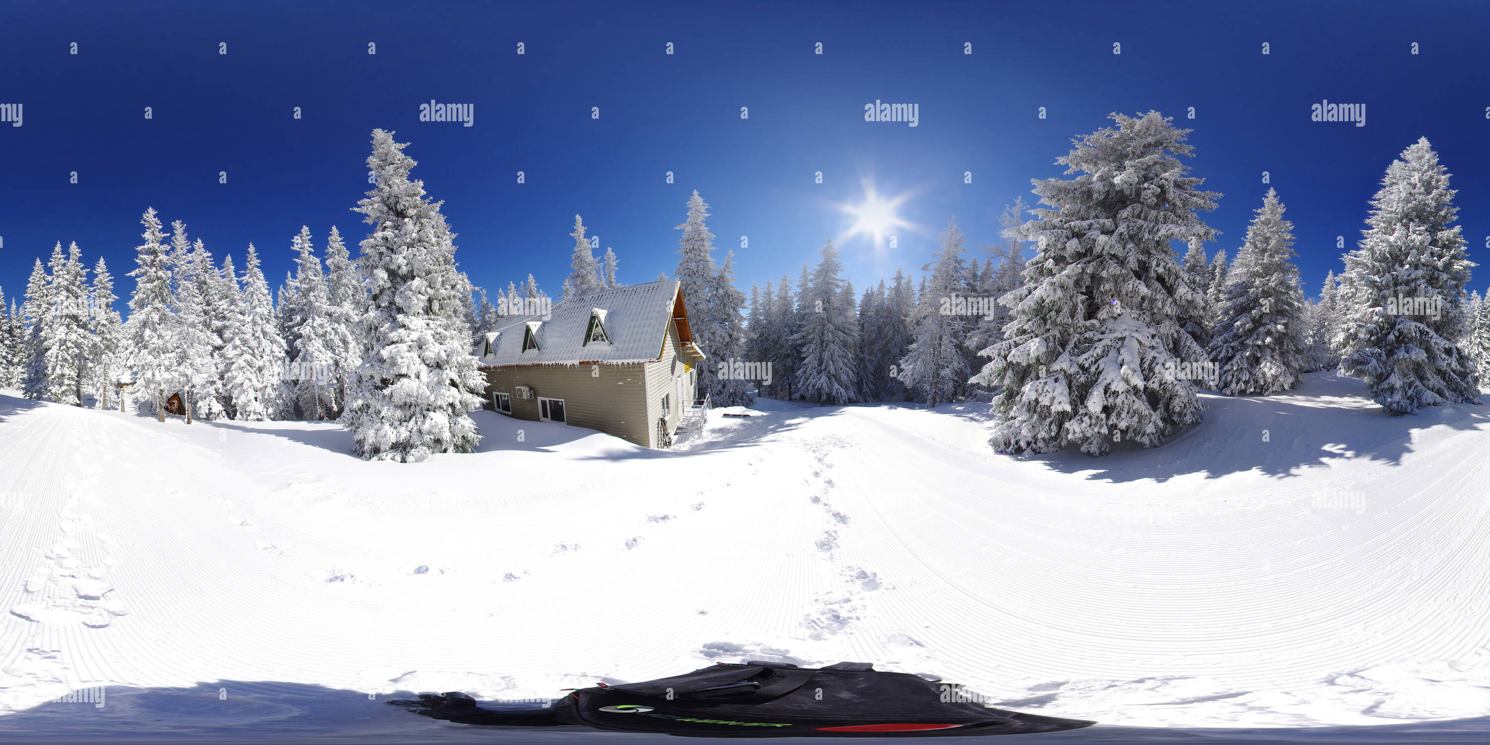 Aleko hut hi-res stock photography and images - Alamy