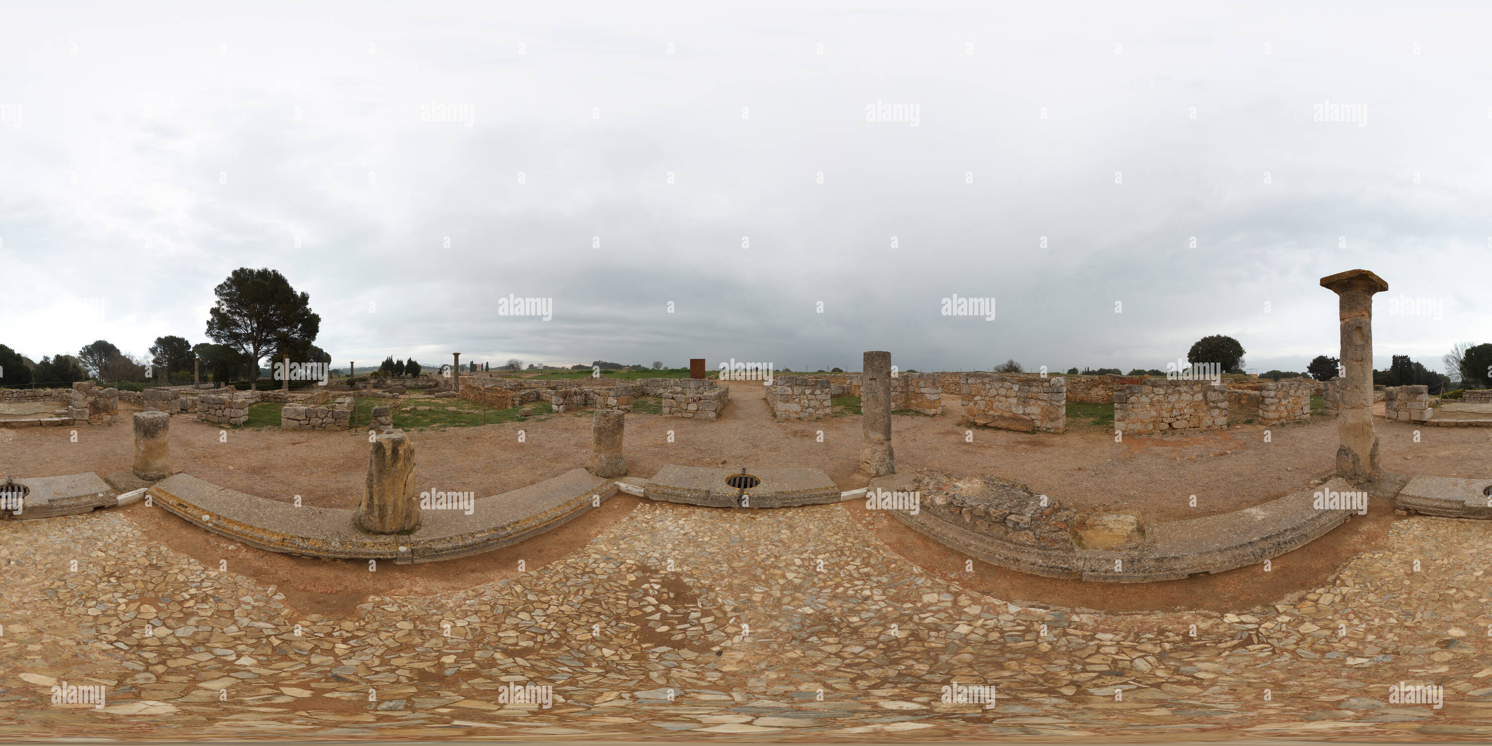 Domus atrium hi-res stock photography and images - Alamy