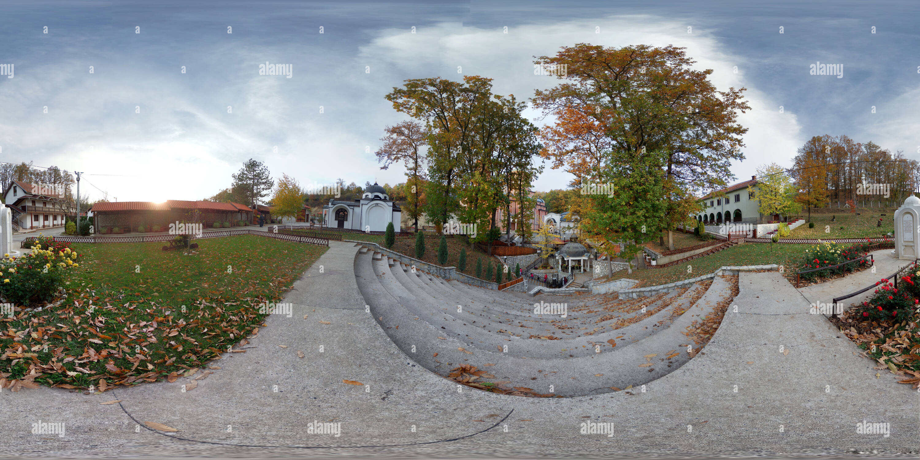 360° view of Porta manastira Pokrova Presvete Bogorodice, Djunis - Alamy