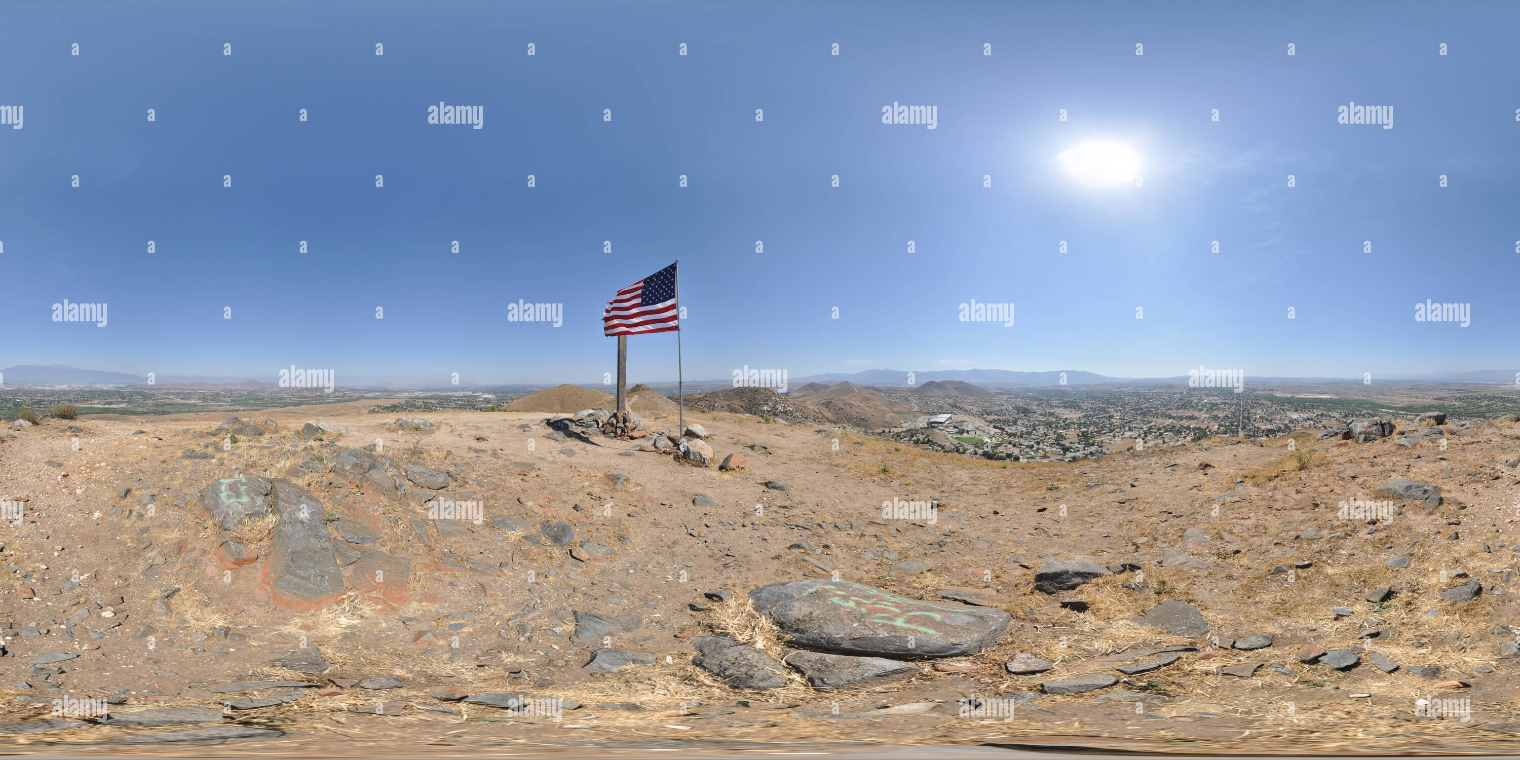 360° view of Northern Peak of La Sierra Hills in Riverside, California ...