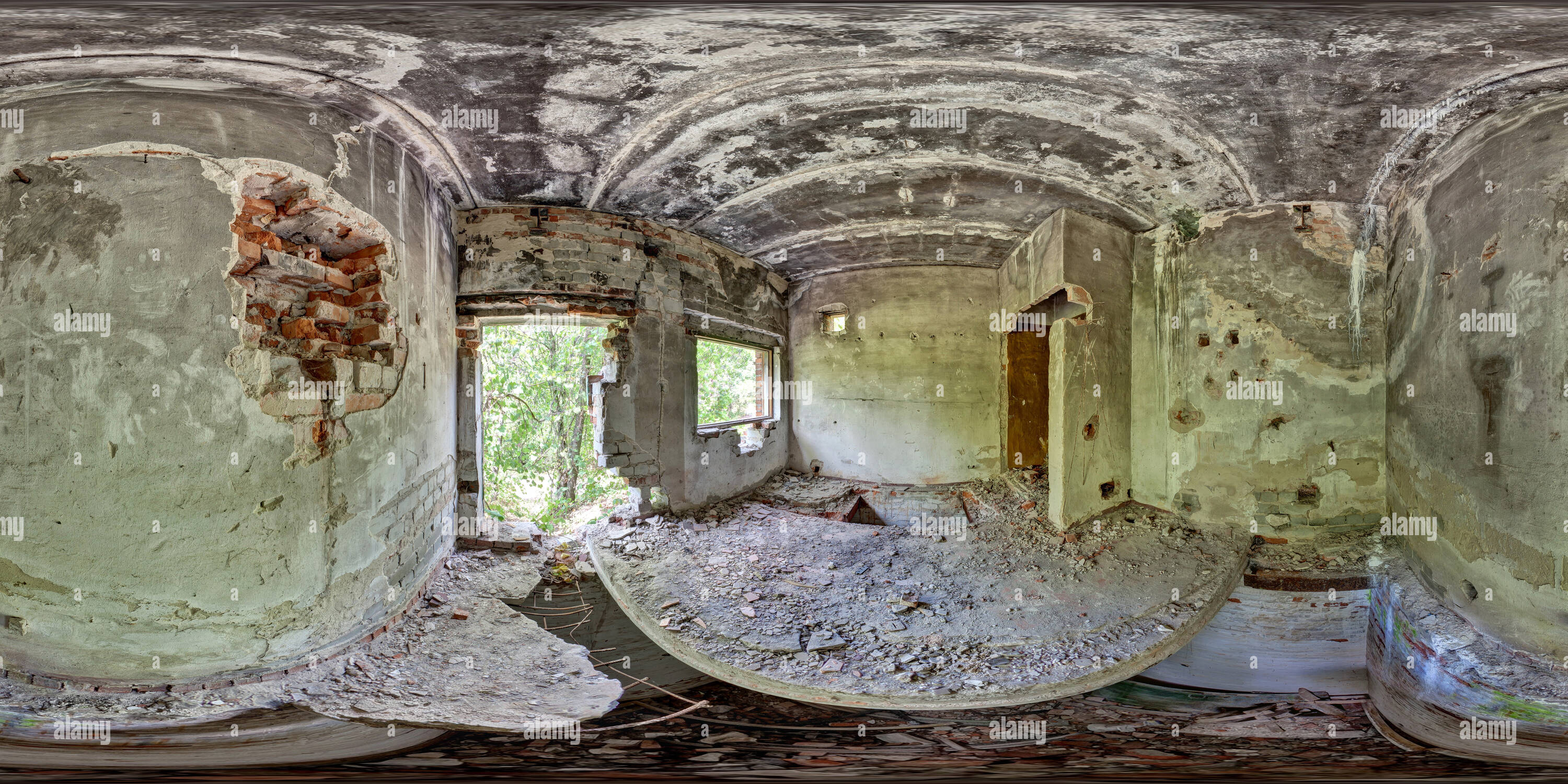 360° view of The ruins with a basement - Alamy