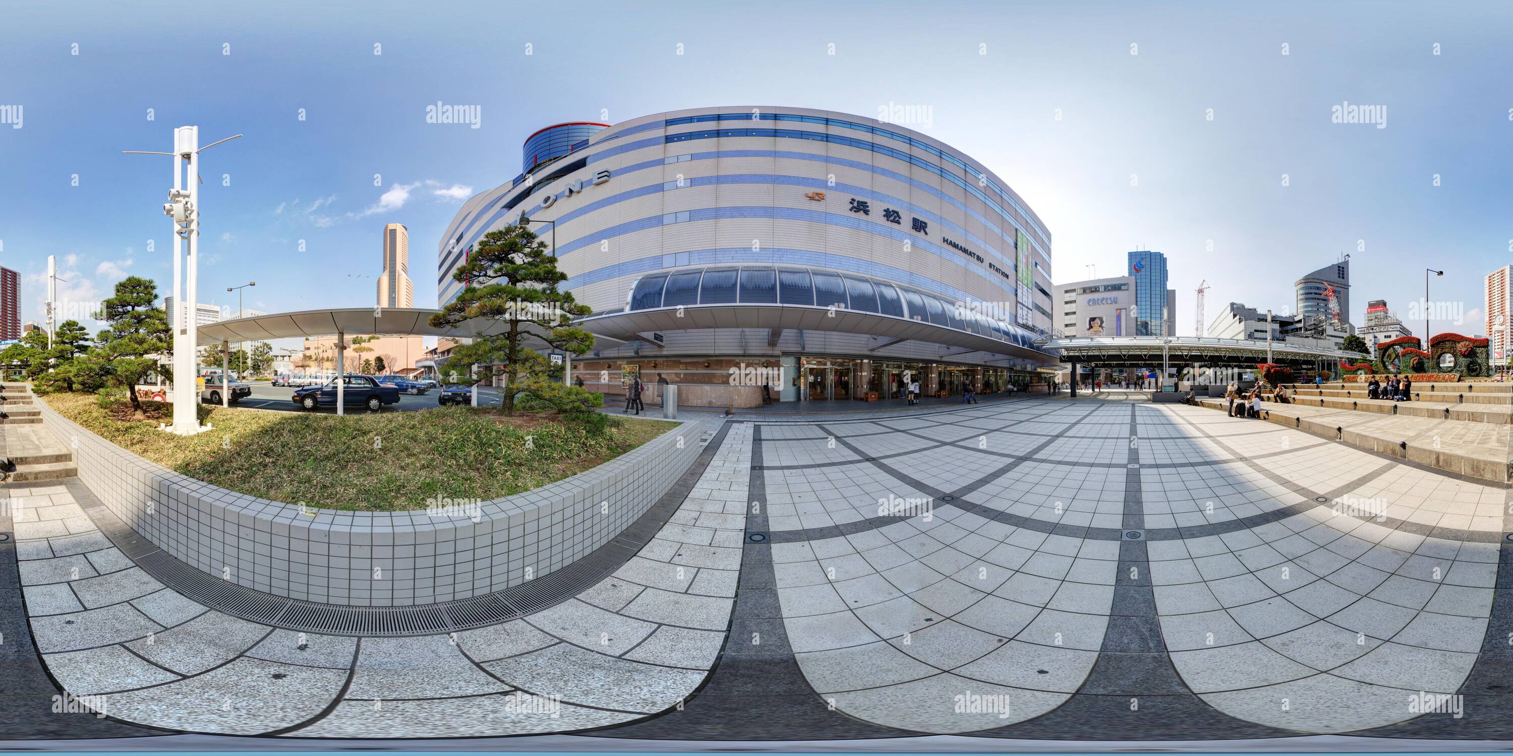Hamamatsu station hi-res stock photography and images - Alamy