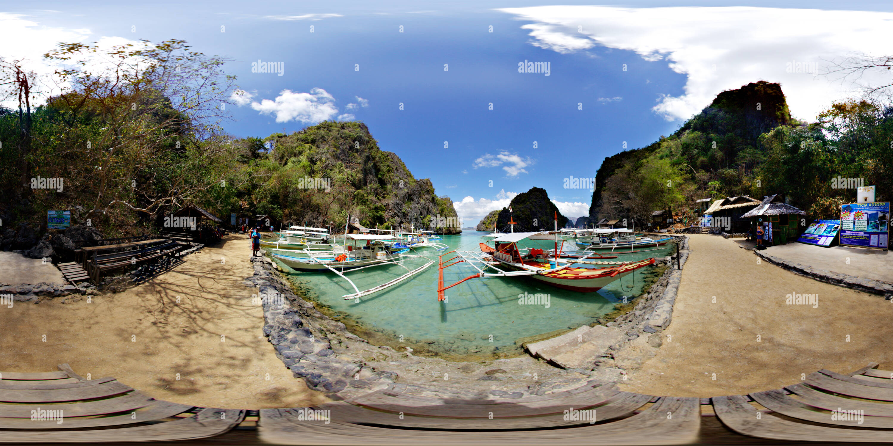 360° view of Kayangan Lake Entrance - Alamy