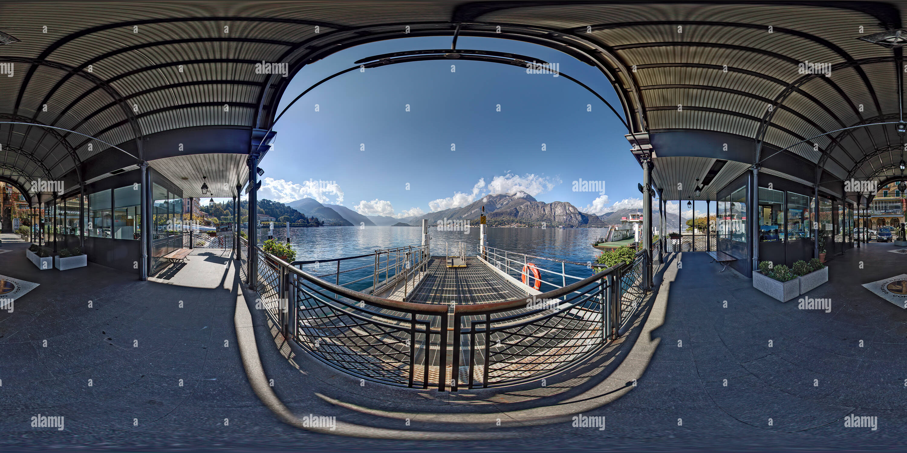 360° view of Bellagio - Como Lake - Landing stage - Alamy