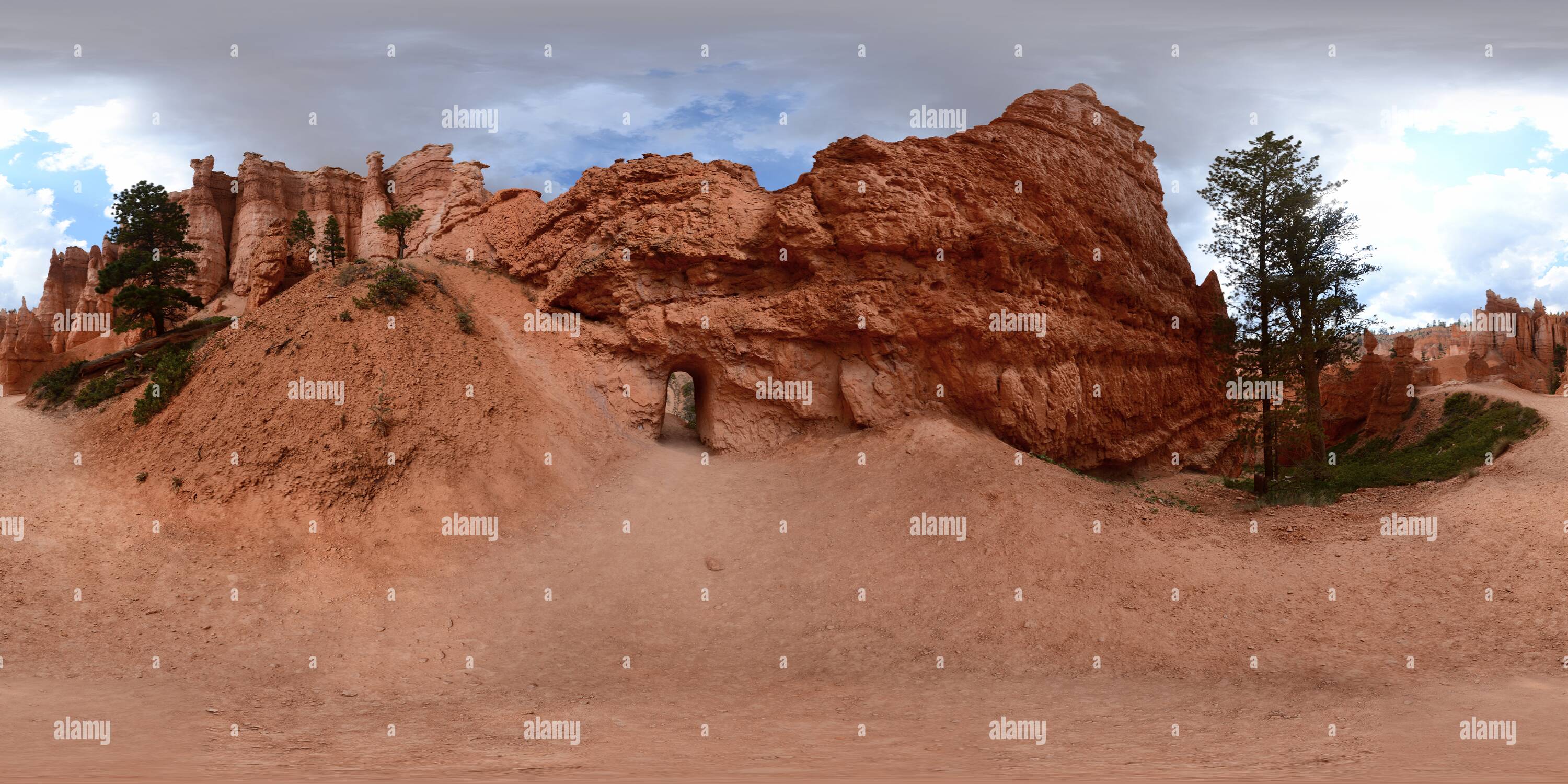 Navajo lake trail hi-res stock photography and images - Alamy