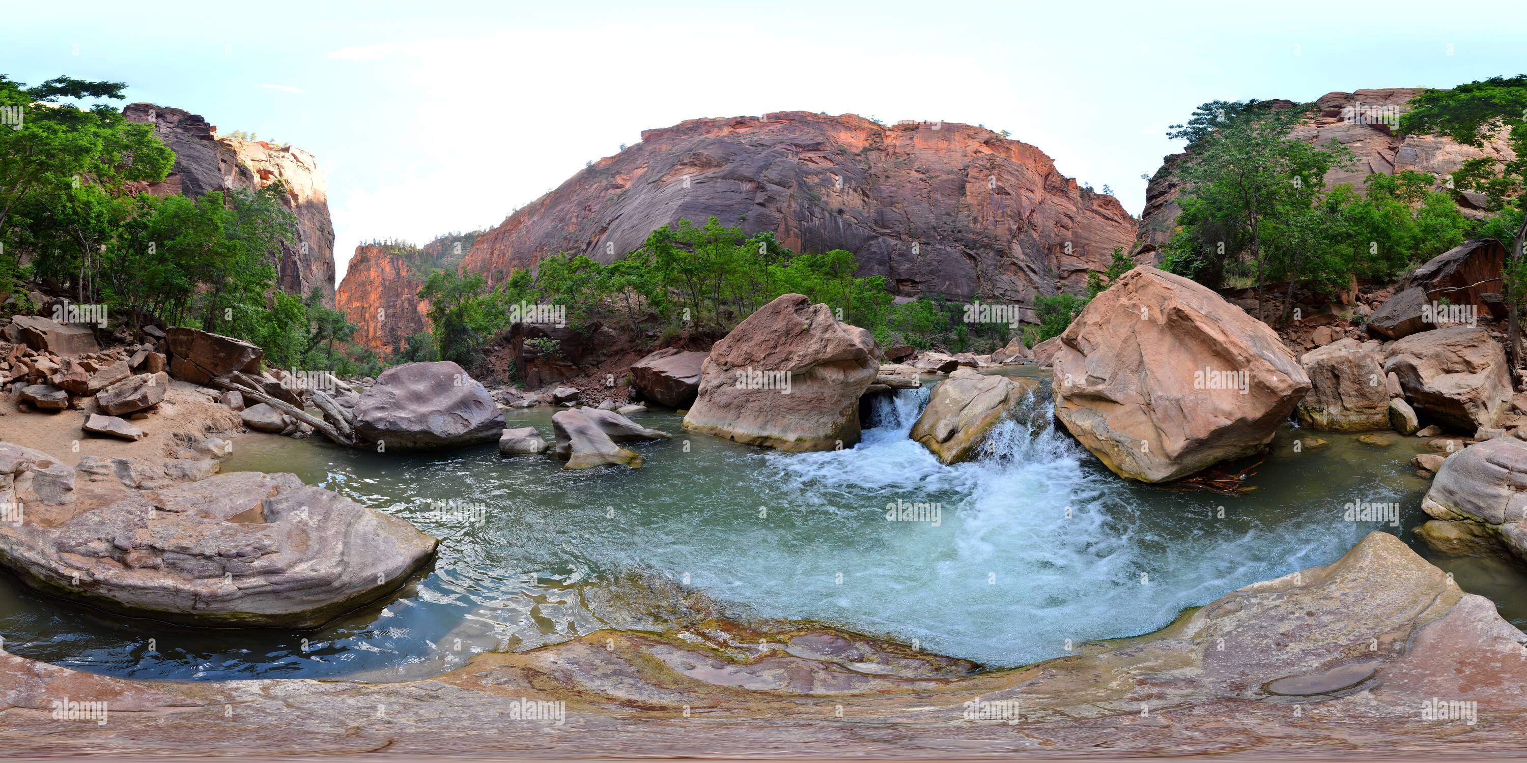 360° view of Zion River, Little waterfall - Alamy