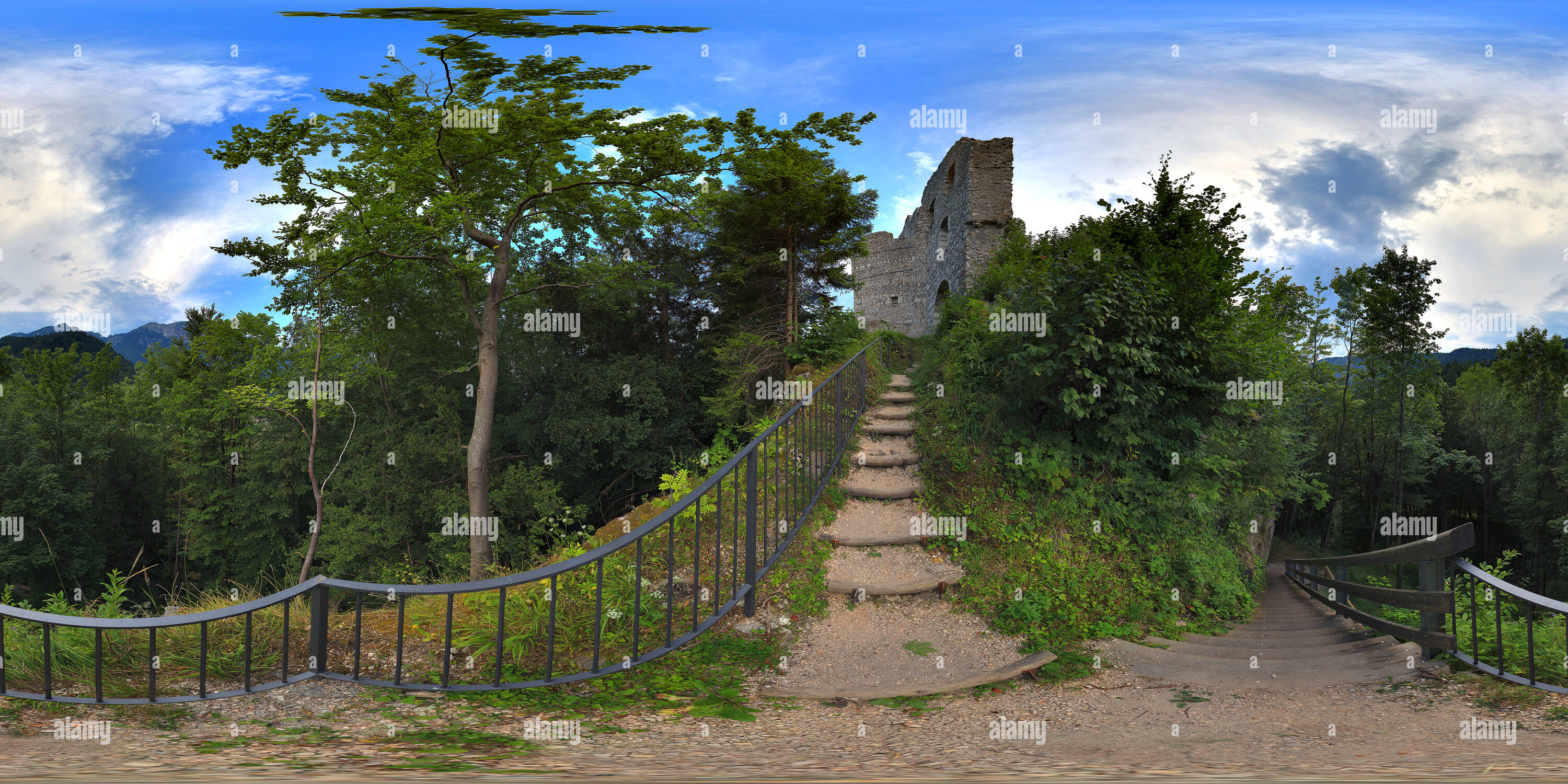 360° view of -Karlstein- Burgruine Karlstein / Aufstieg - Alamy