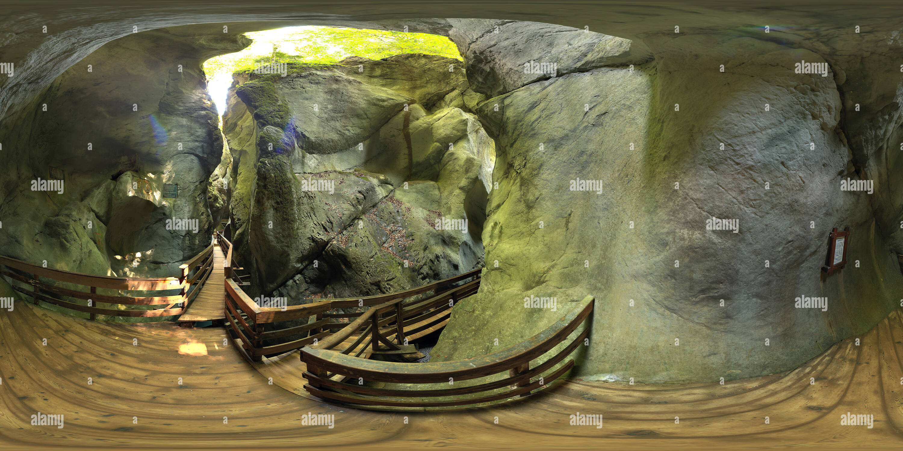 Wasserfall stufen hi-res stock photography and images - Alamy