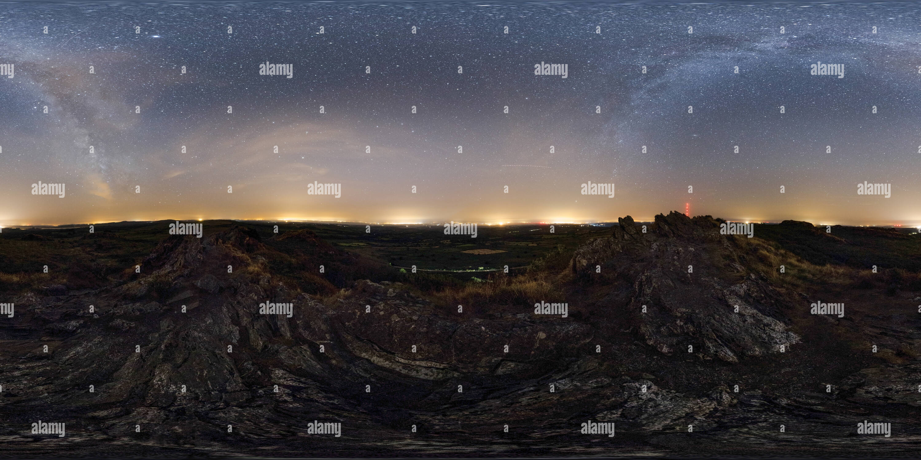 360° view of Milky Way over Roc'h Trevezel - Alamy