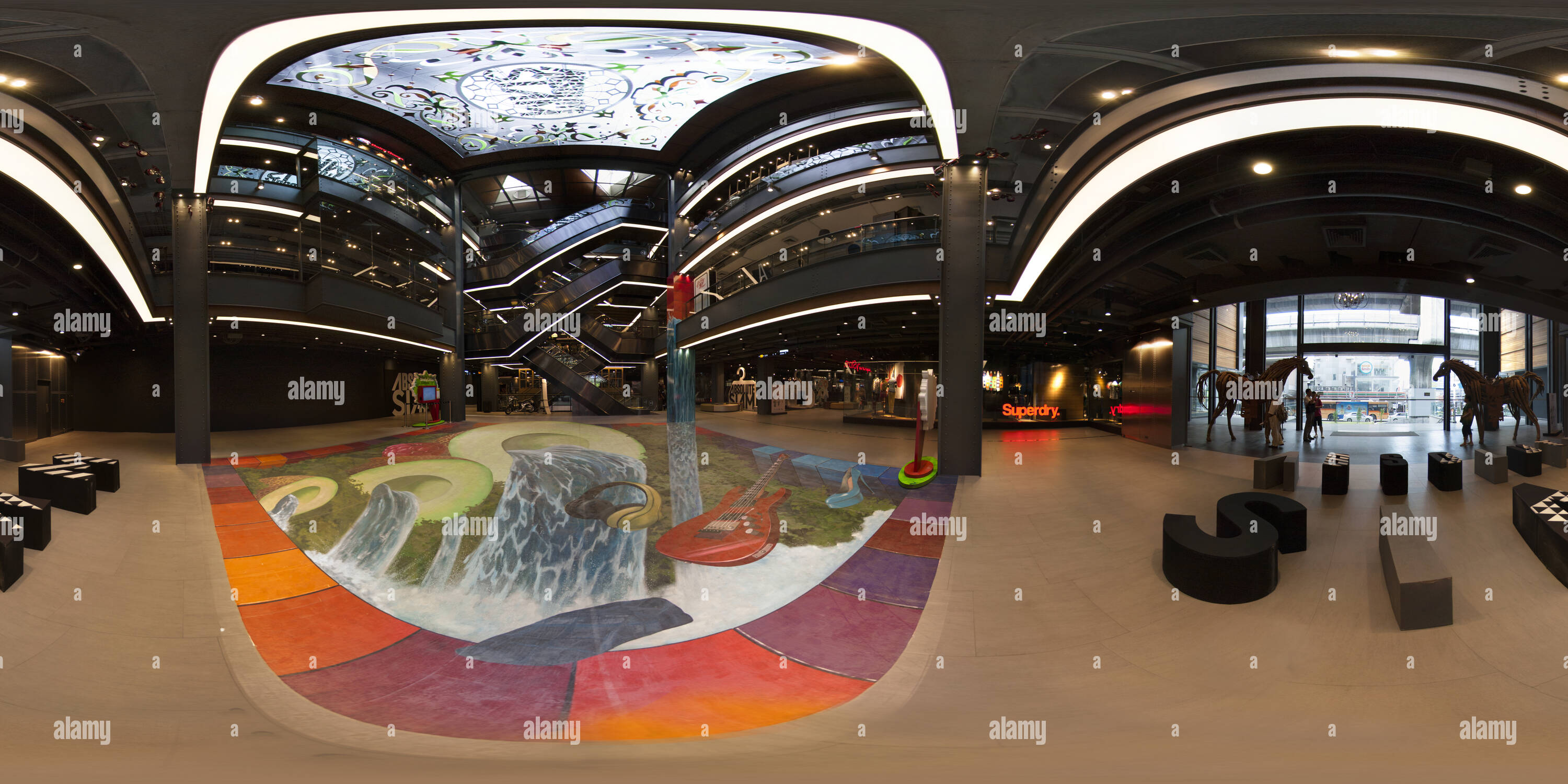 360° view of The World's longest anamorphic painting created by ...