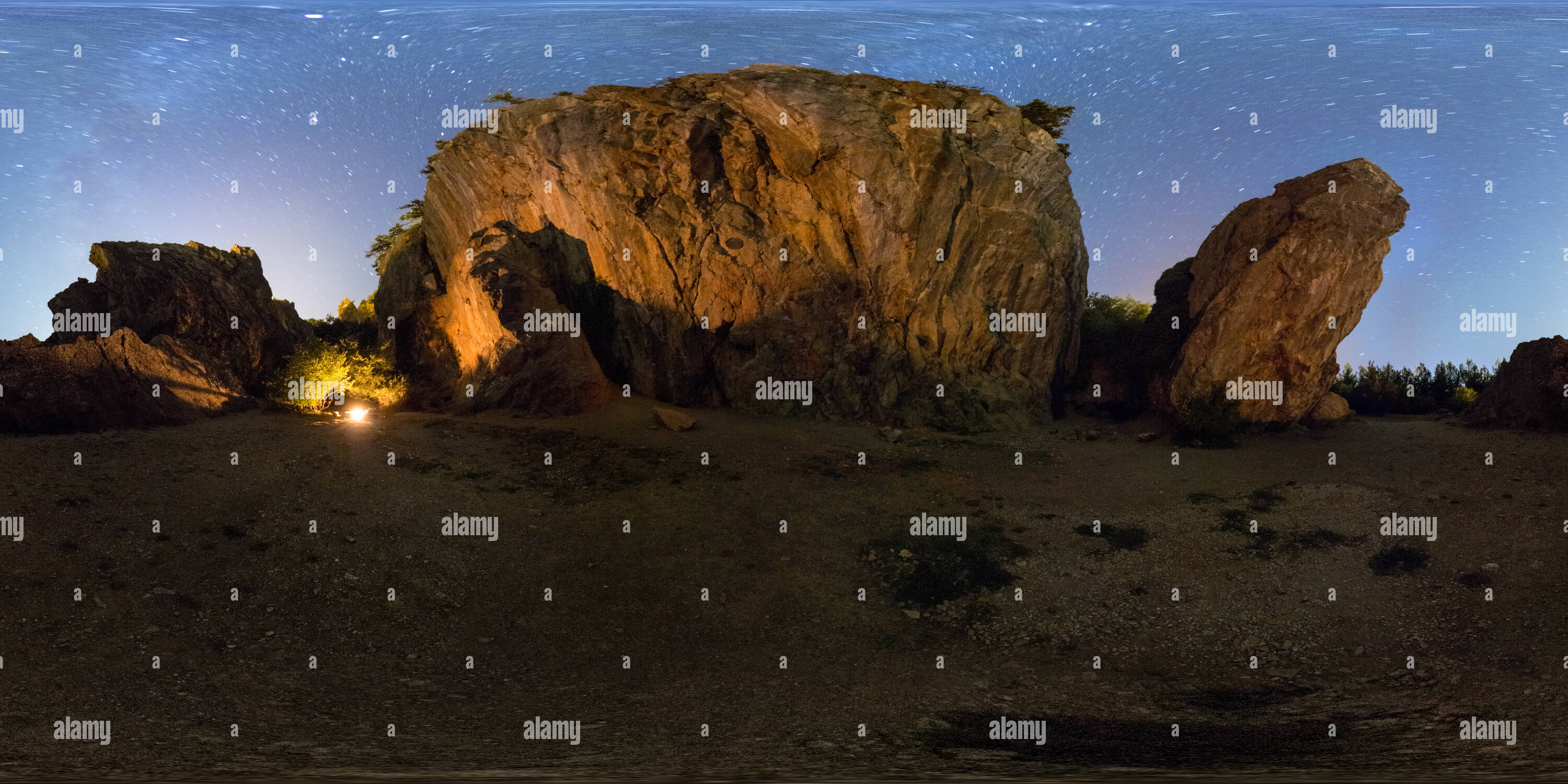 360° view of Night in rocks - Alamy