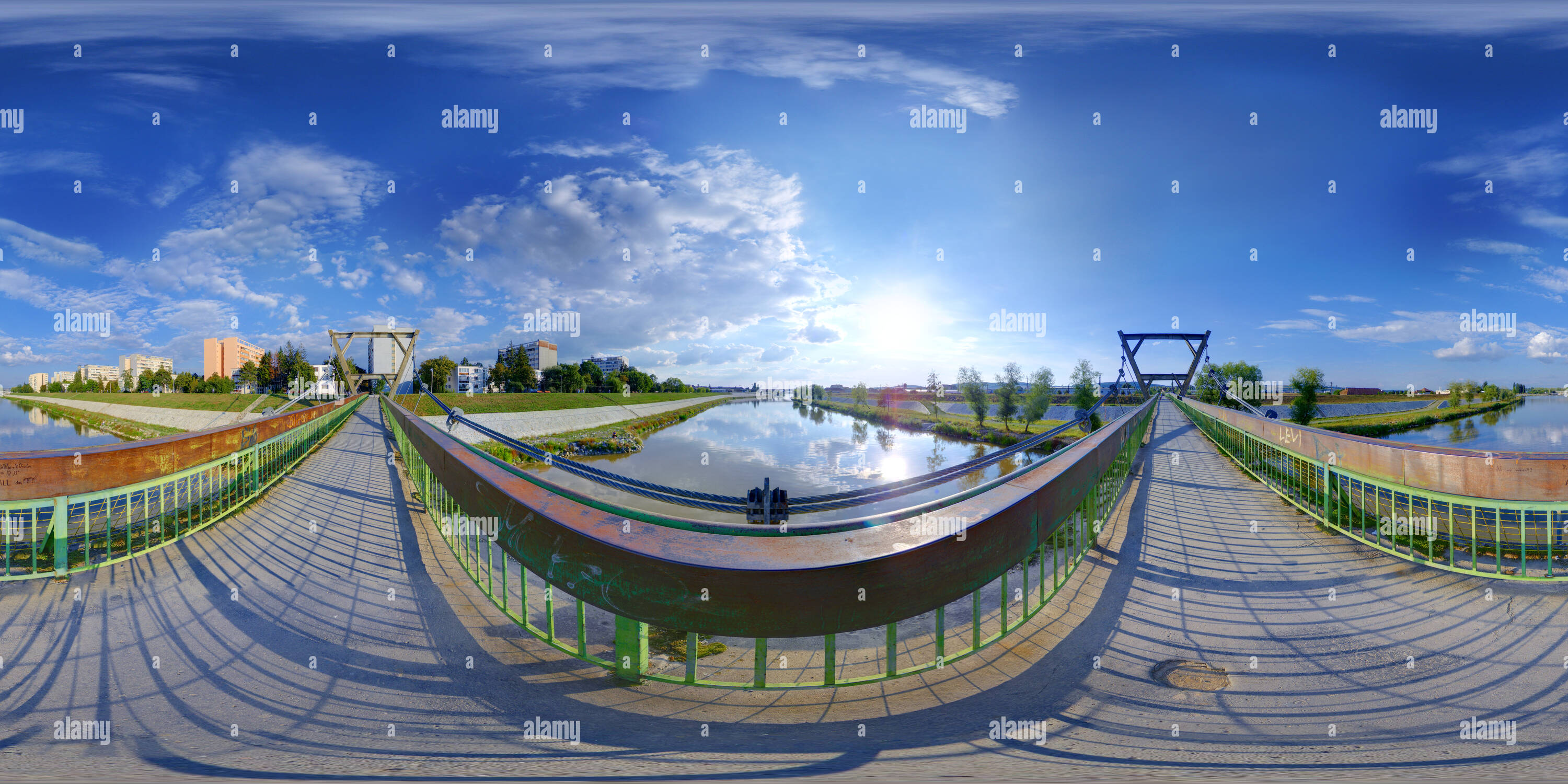 360° view of Mureș/Maros Footbridge Afternoon, Târgu Mureș - Alamy