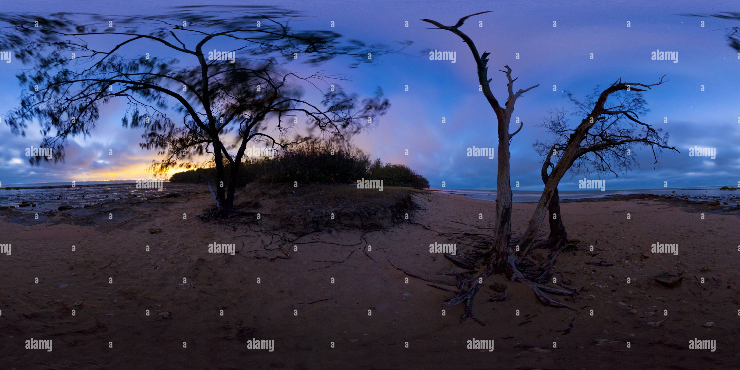 360° view of Windy Early Morning, Point Vernon - Alamy