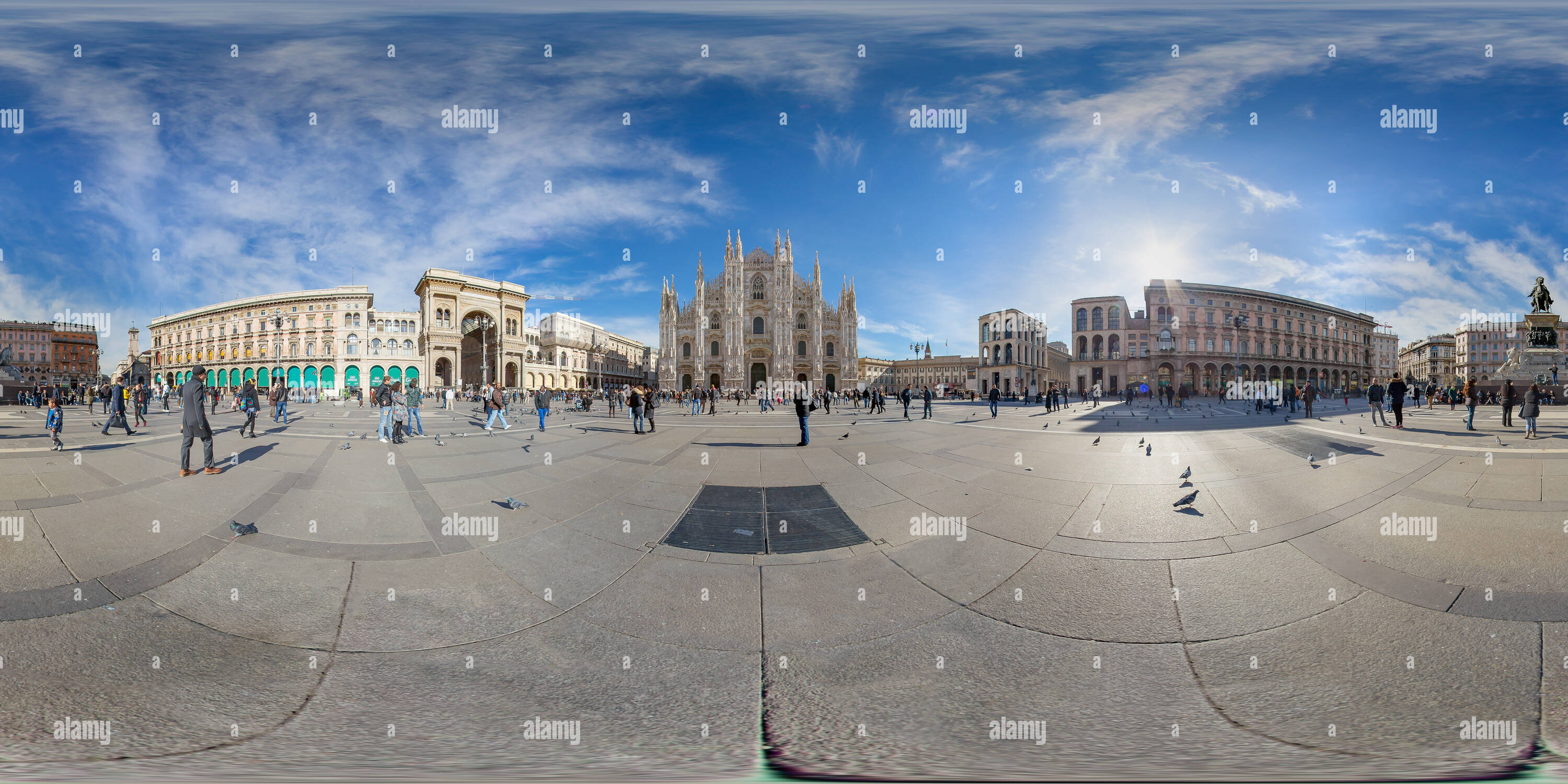 360° view of Milano, Piazza del Duomo - Alamy