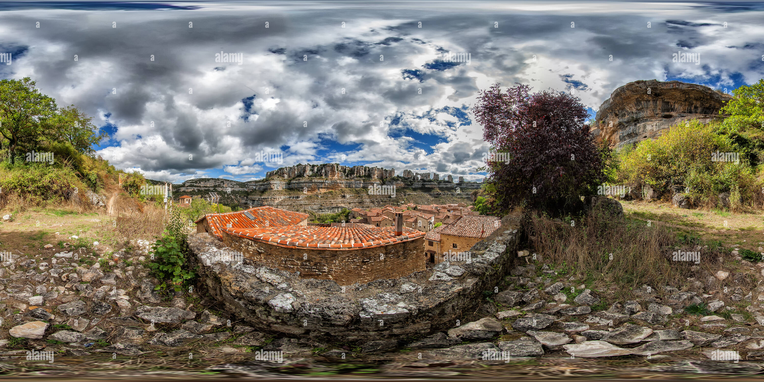 360° view of Orbaneja del Castillo, Burgos/España - Alamy