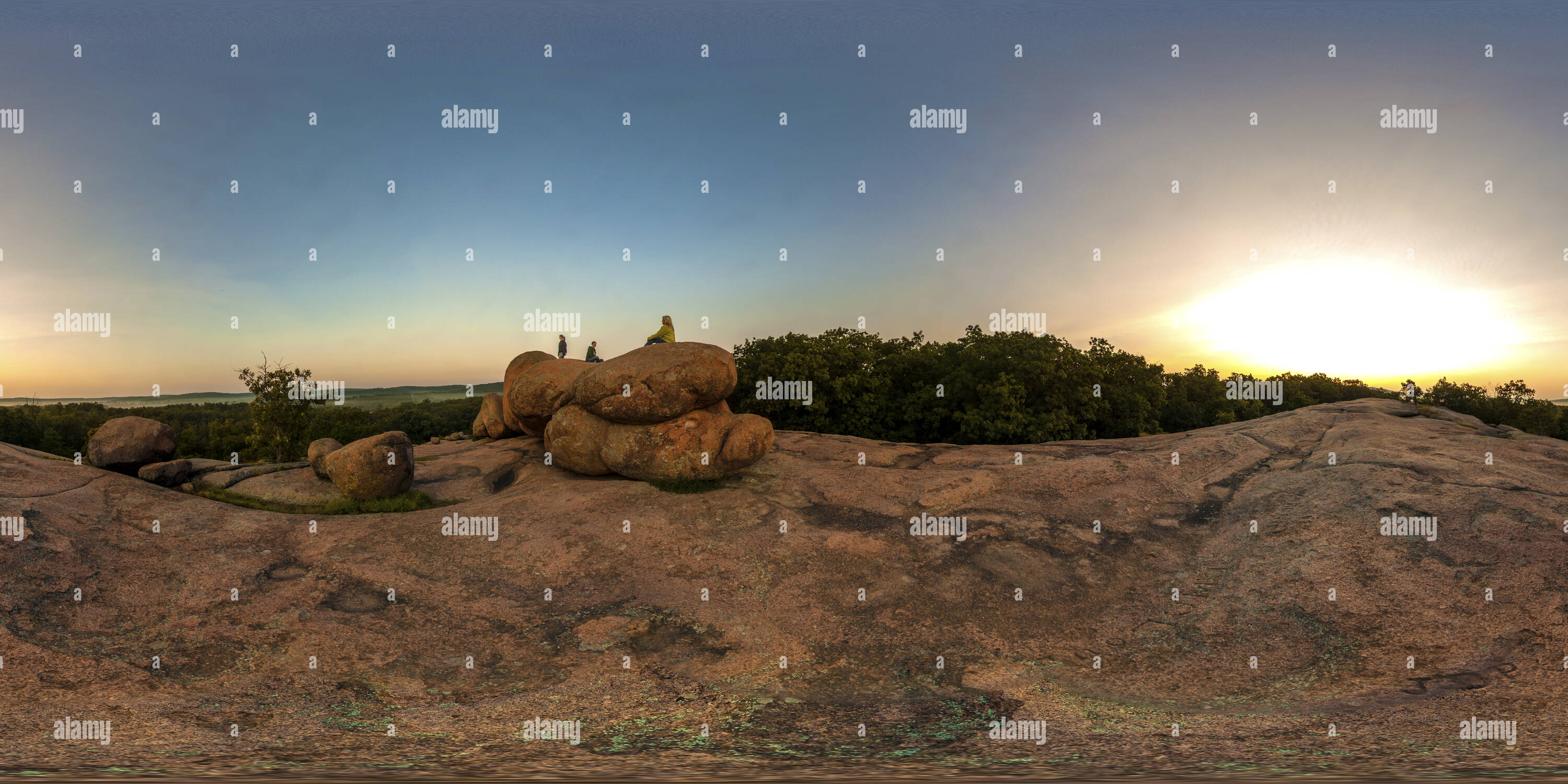 360° view of Elephant Rocks State Park - sunrise - Alamy