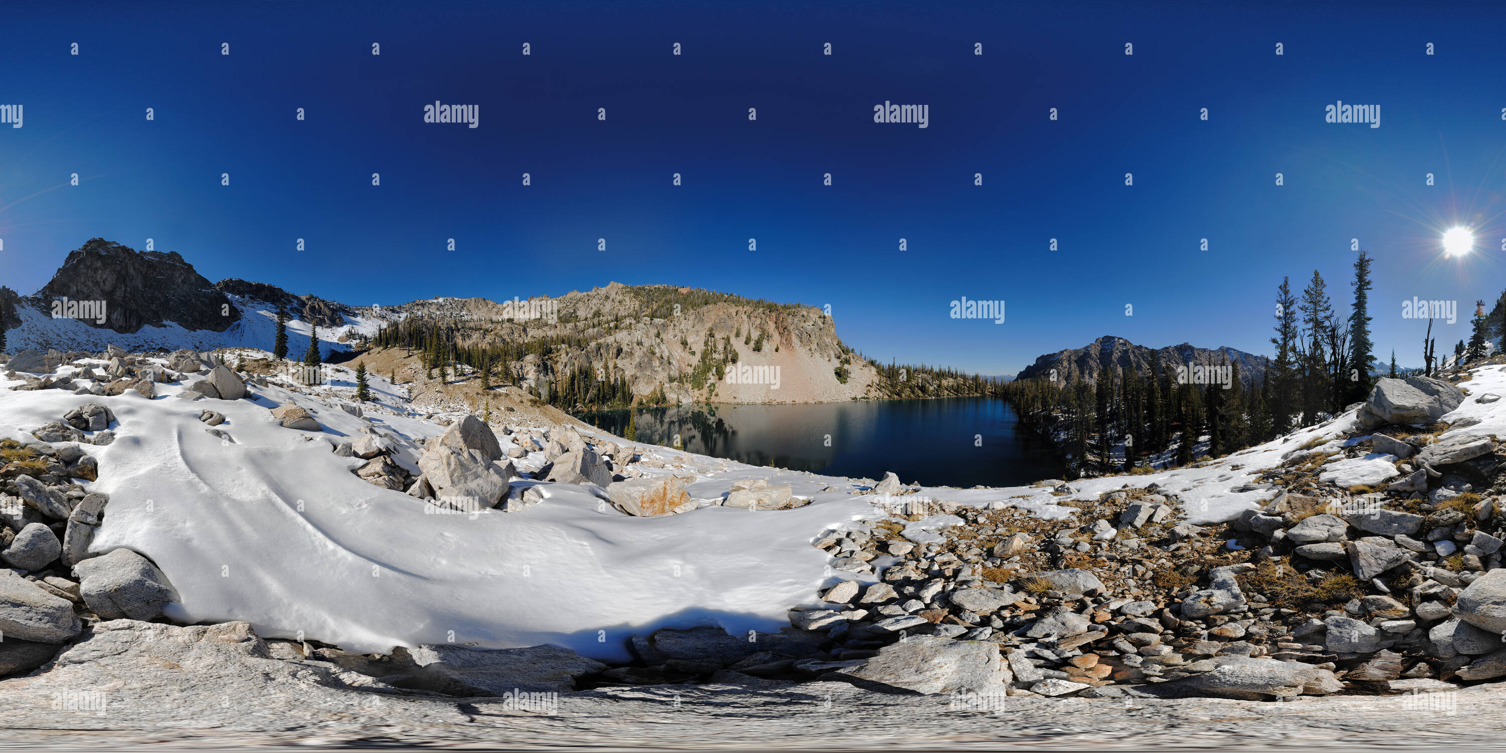 360° view of Middle Hanson Lake, Sawtooth National Forest, Stanley ...