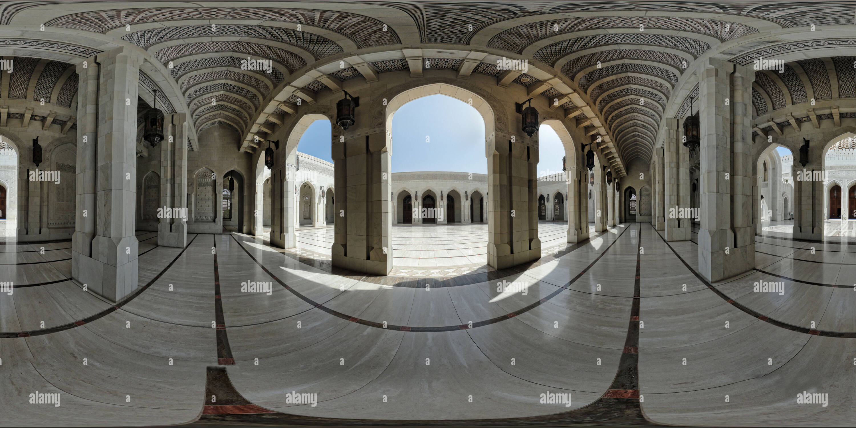 360° view of Sultan Qaboos Grand Mosque, Exterior - Alamy