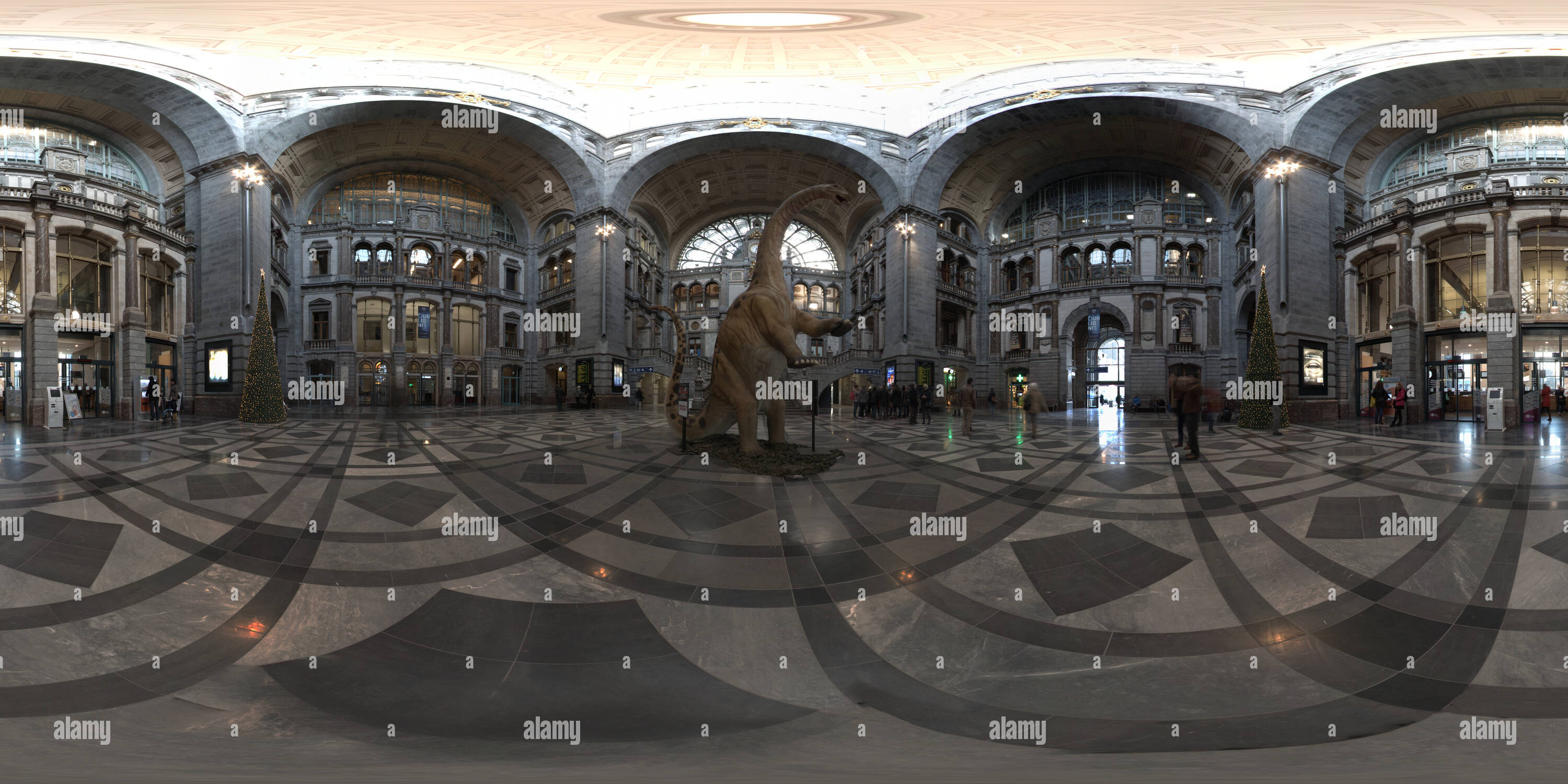 360° view of Central Station Anvers - Alamy