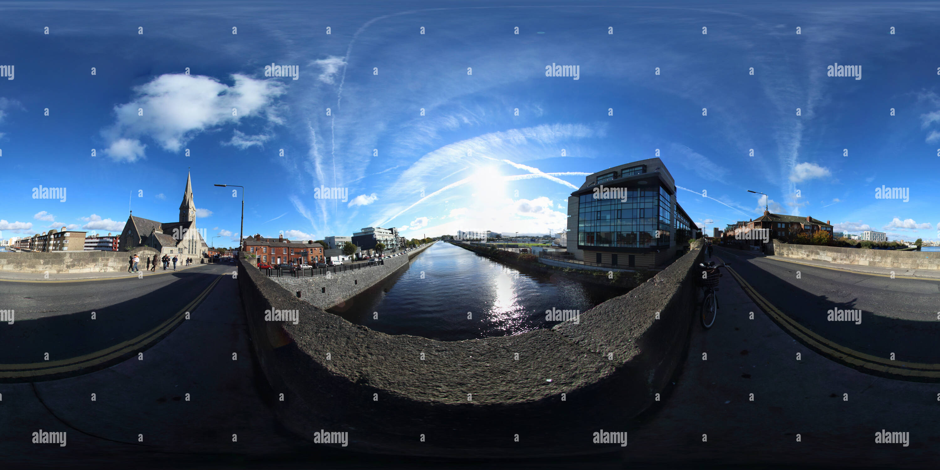 360° view of Bridge At Bridge Street, Dublin - Alamy