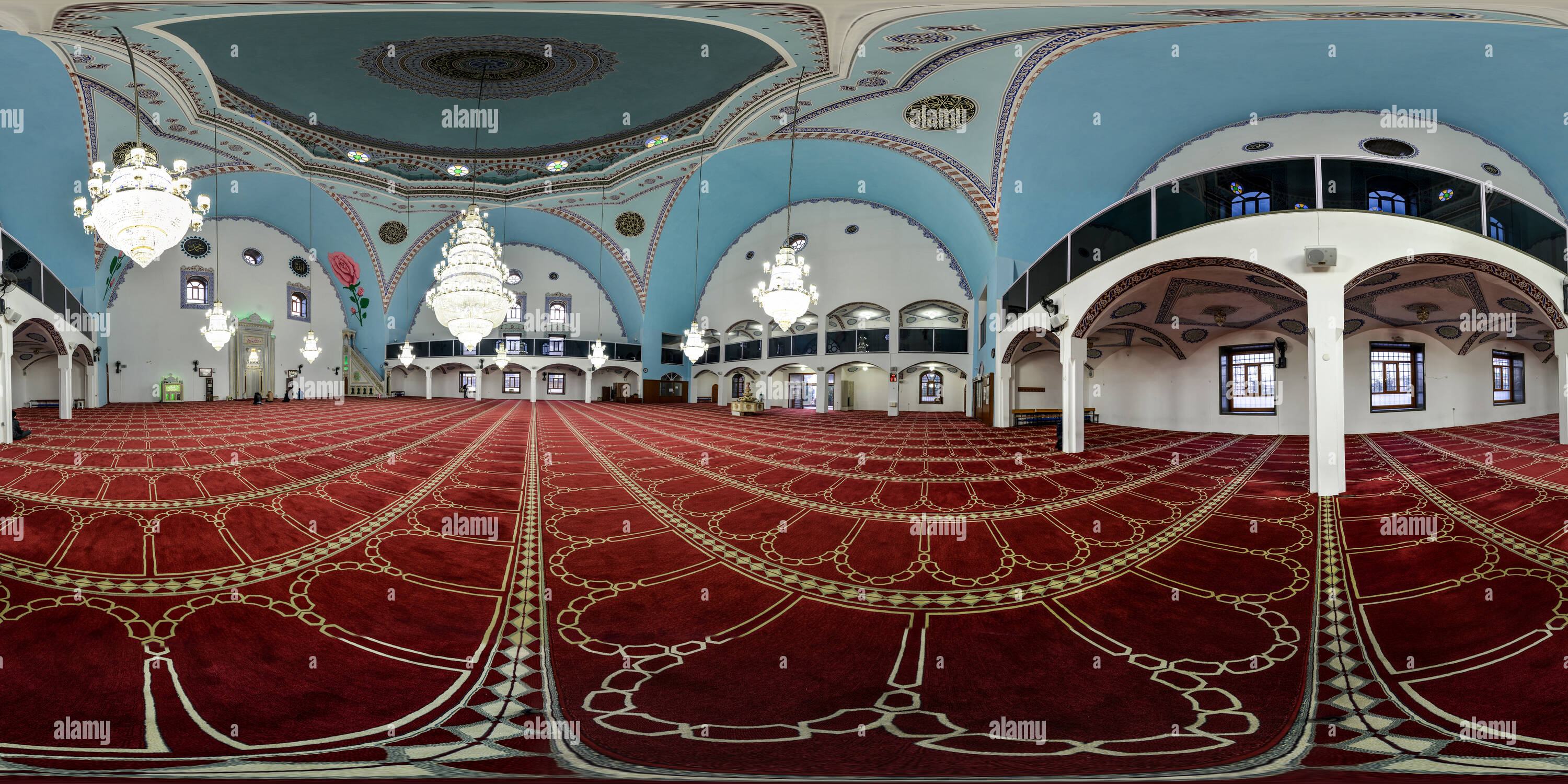 360° view of Bus station mosque - Alamy