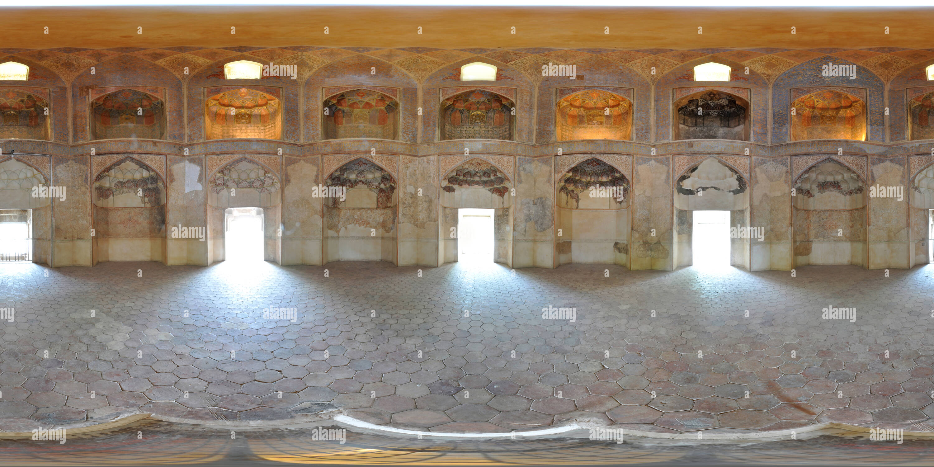 360° view of Khorshid Castle Salon - Alamy