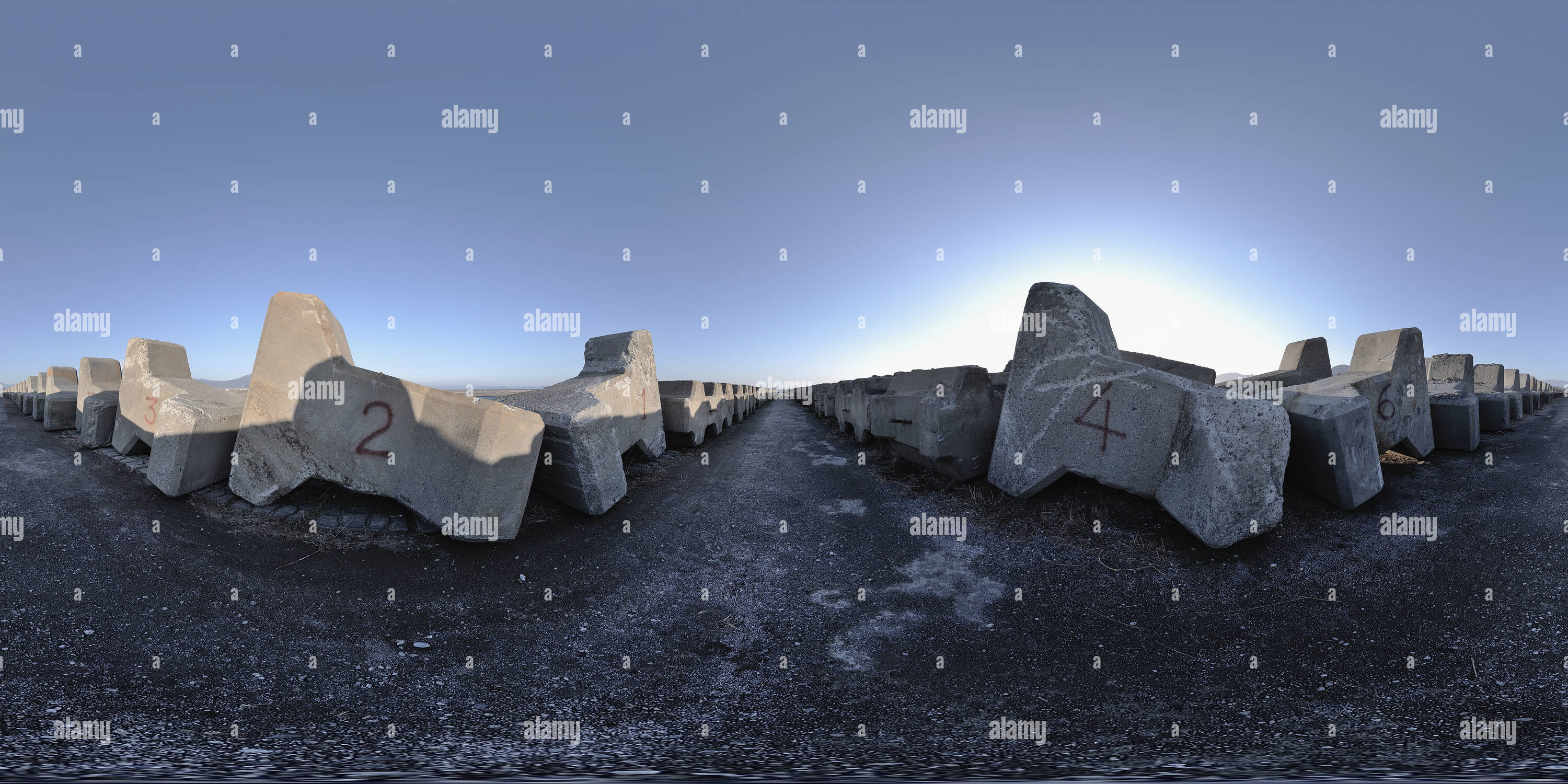 360° view of line of concrete blocks - Alamy