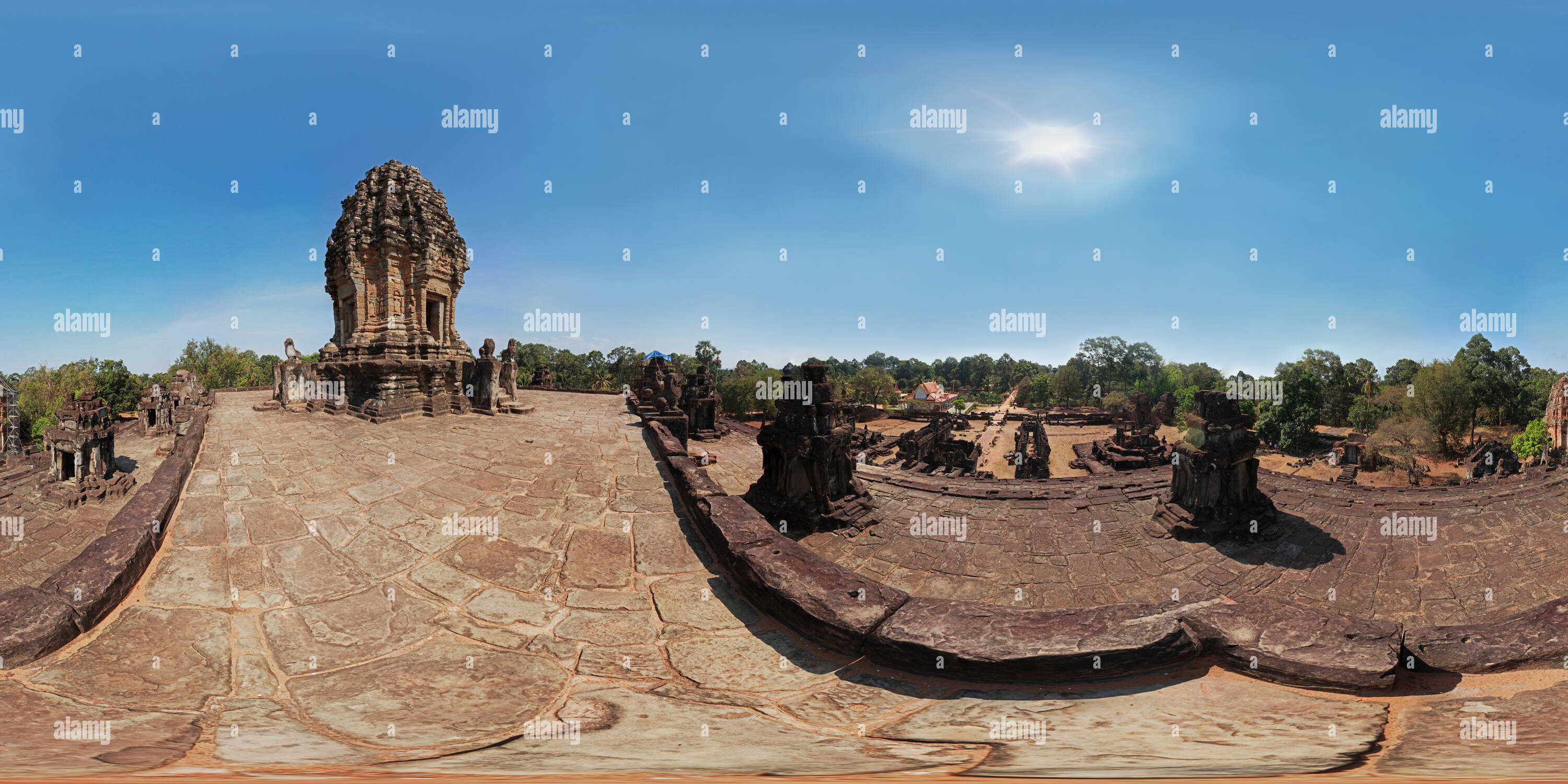 360° view of CAMBODIA - Angkor - Bakong Temple - Alamy