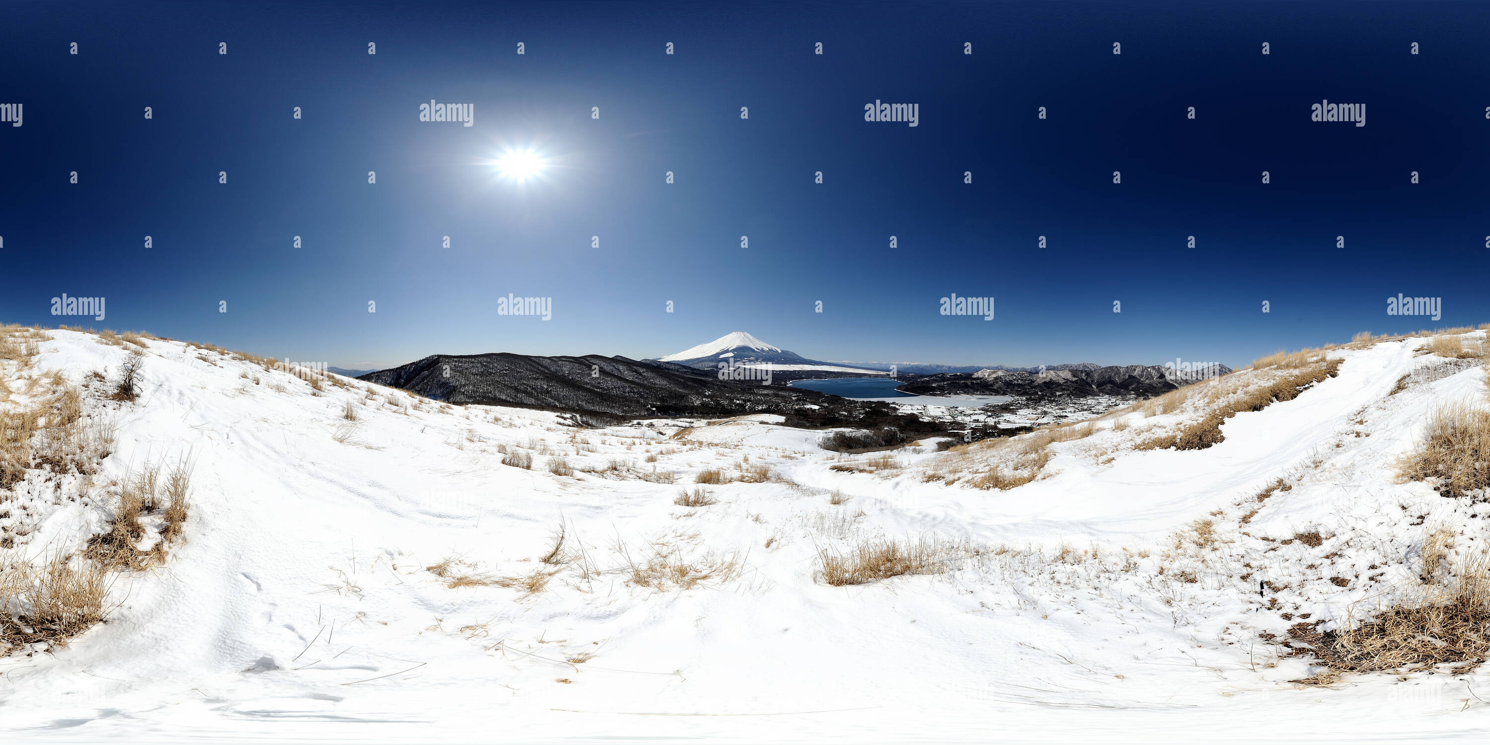 360° view of Mt.Fuji and Yamanakako in winter - Alamy