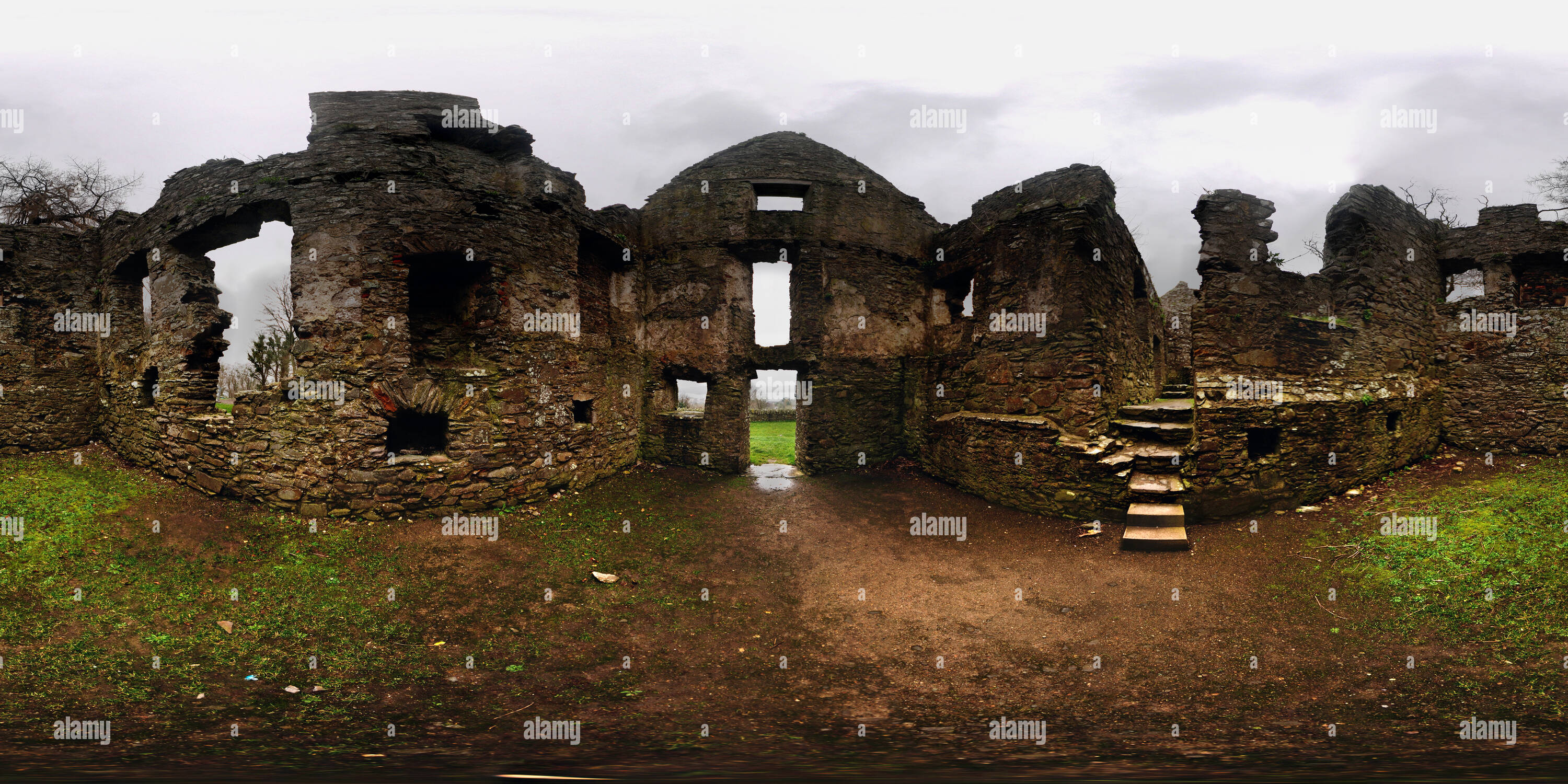 Dundrum castle hi-res stock photography and images - Alamy