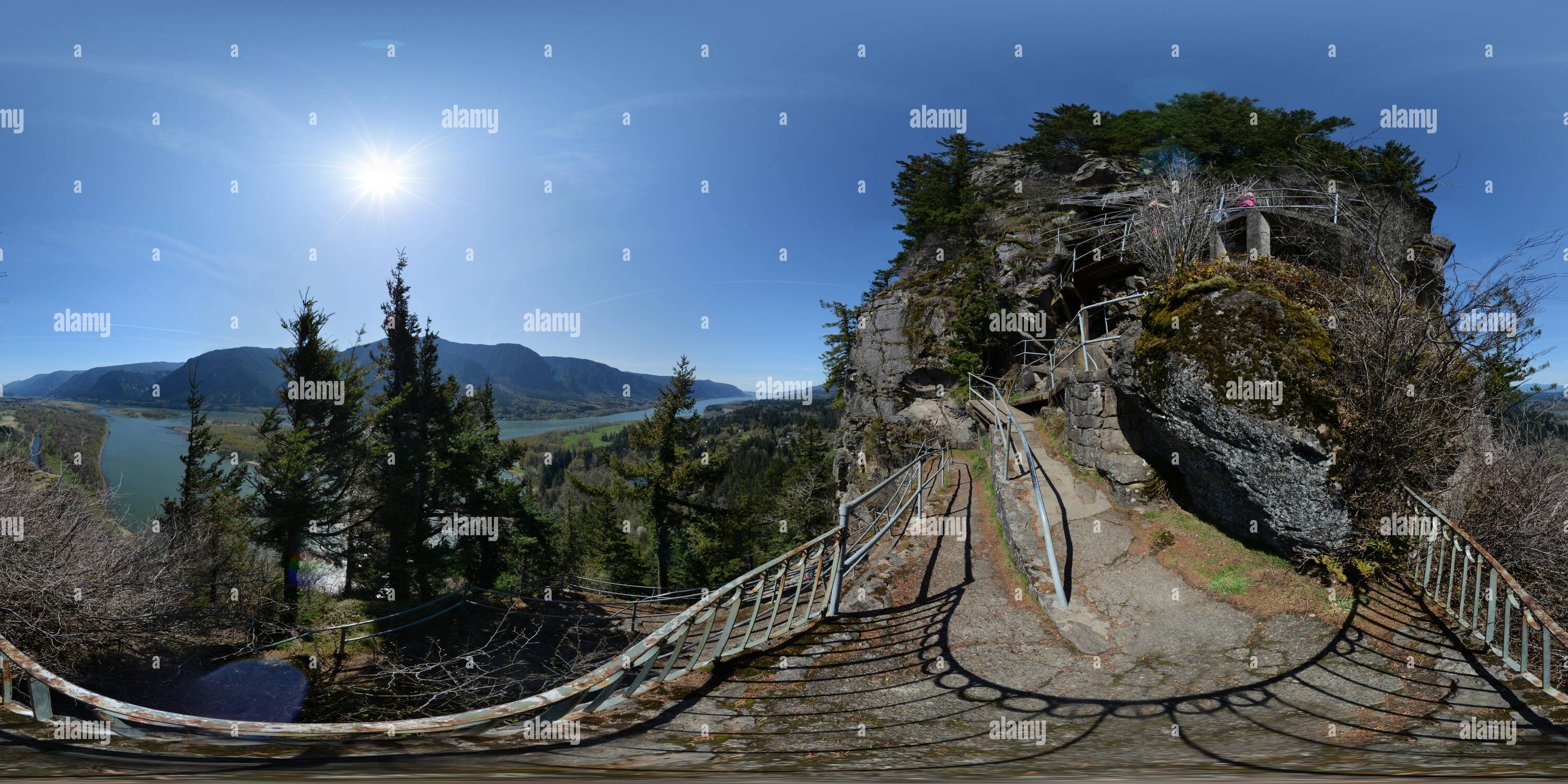 360° view of Beacon Rock Trail - Beacon Rock State Park, Washington ...