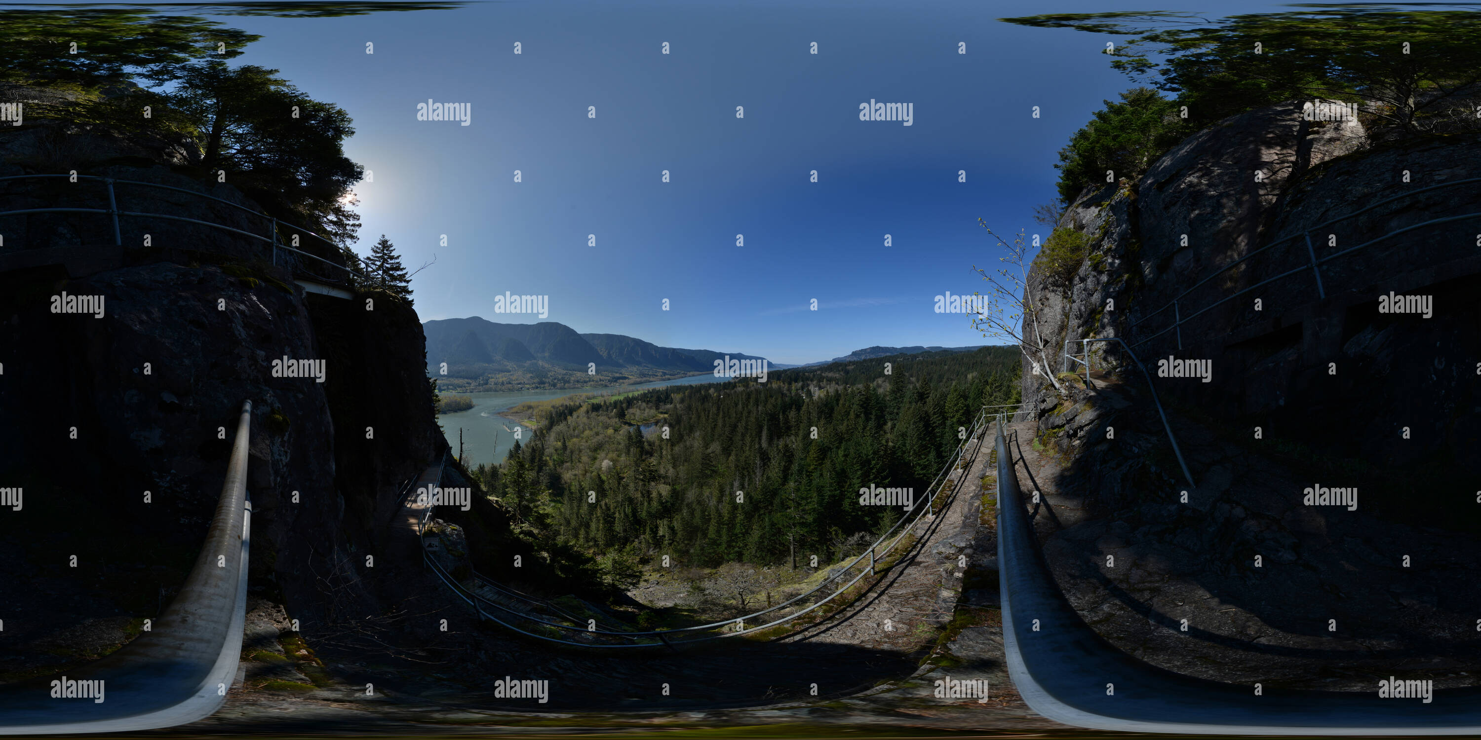 360° view of Beacon Rock Trail - Beacon Rock State Park, Washington ...