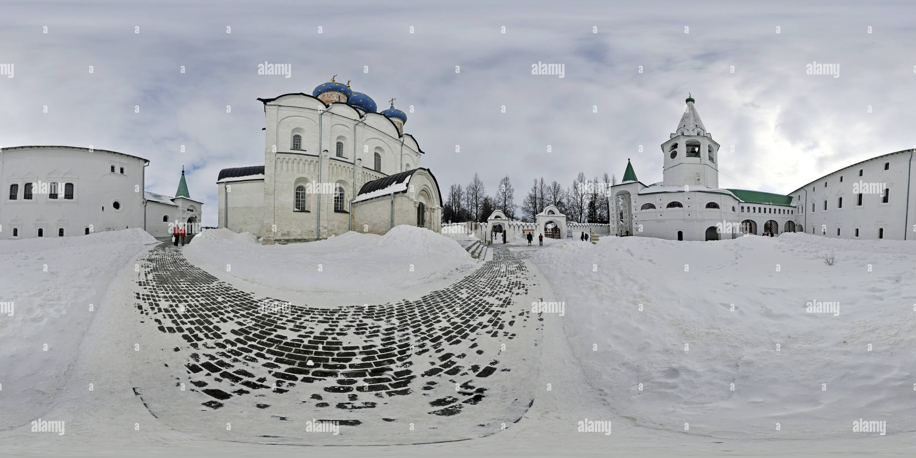 Suzdal kremlin in winter hi-res stock photography and images - Alamy