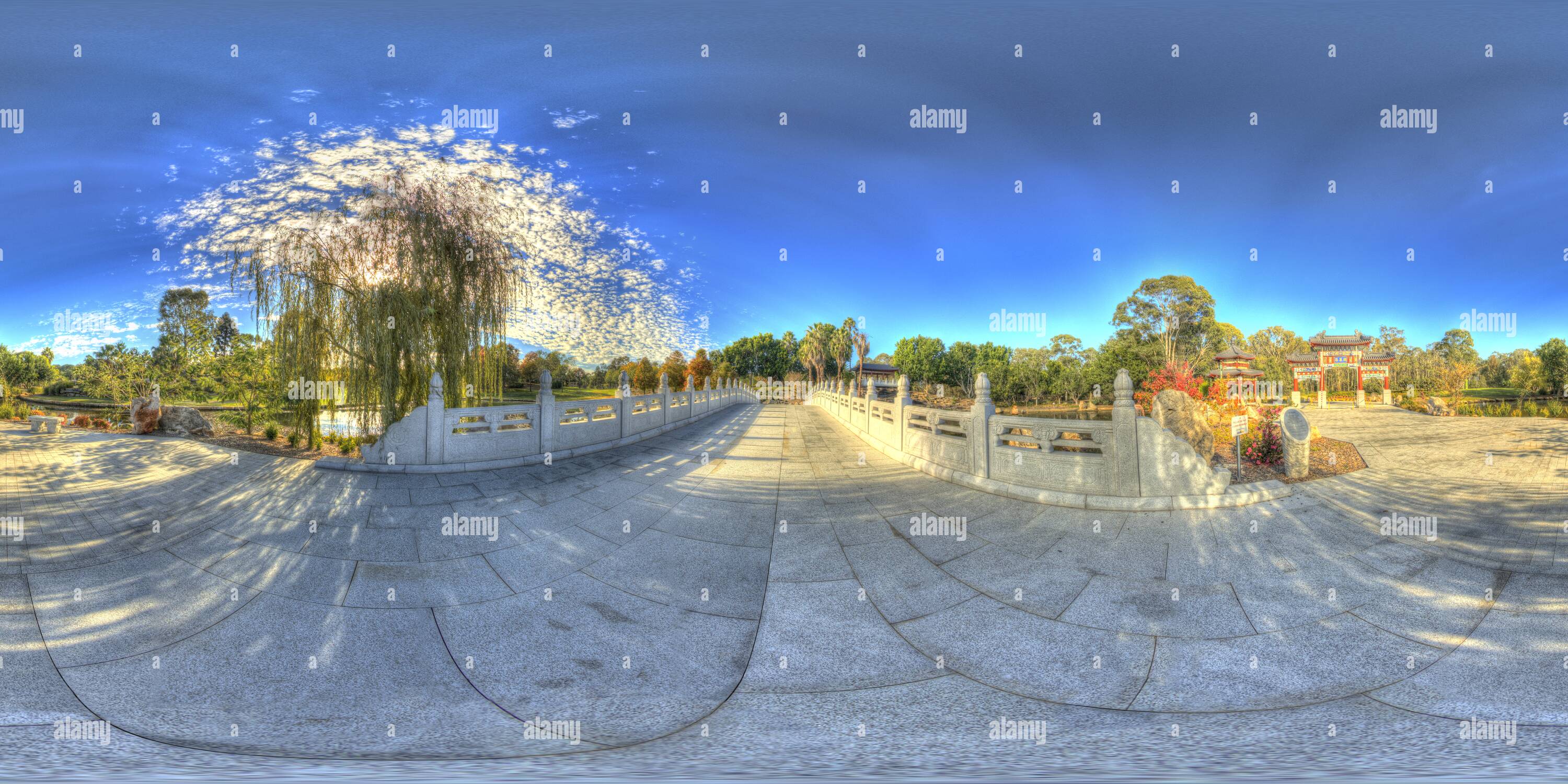 360° view of Autumn morning at Nurragingy - Alamy