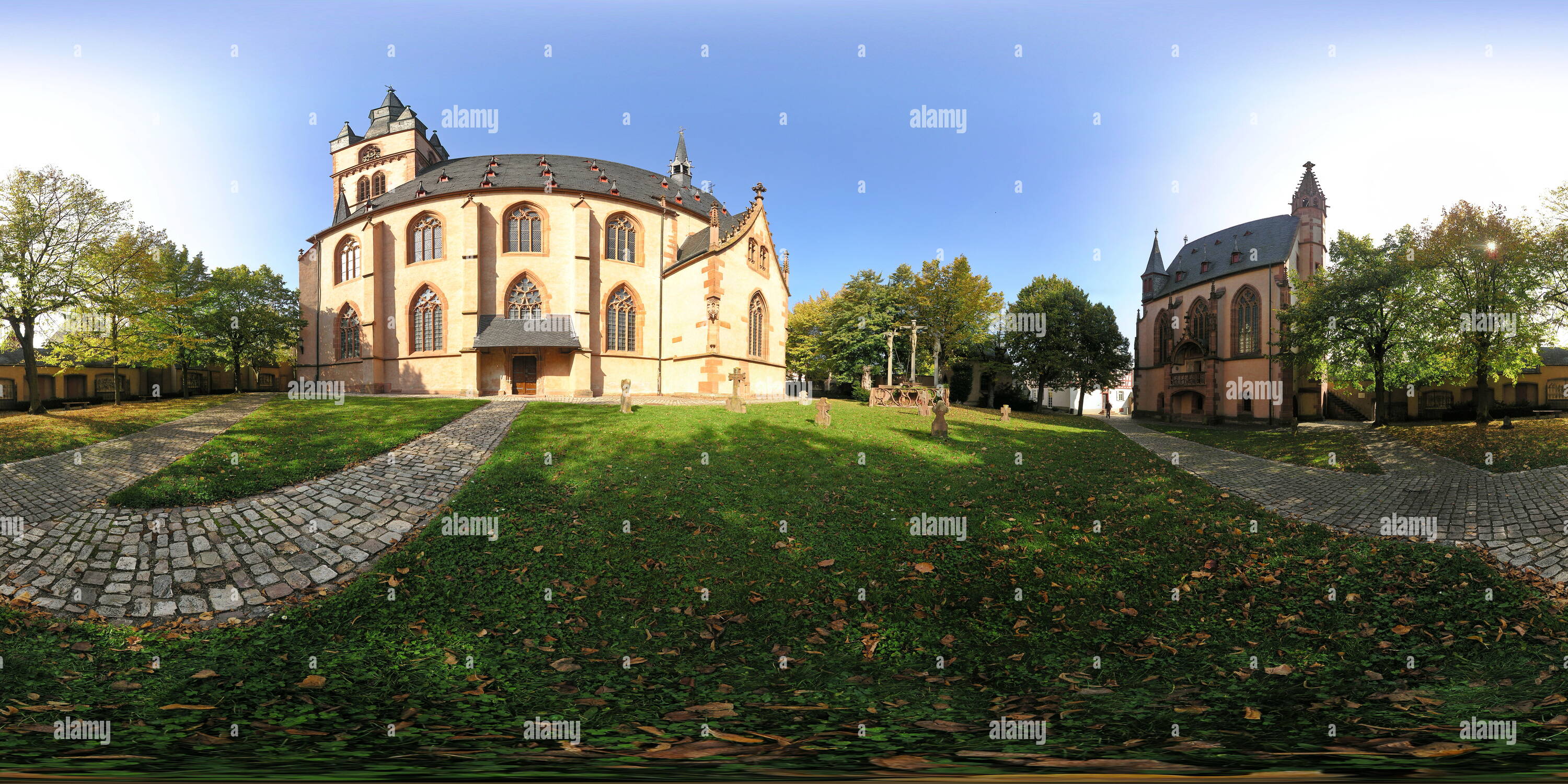 360° view of Between St.Valentinus and Michaelskapelle - Alamy