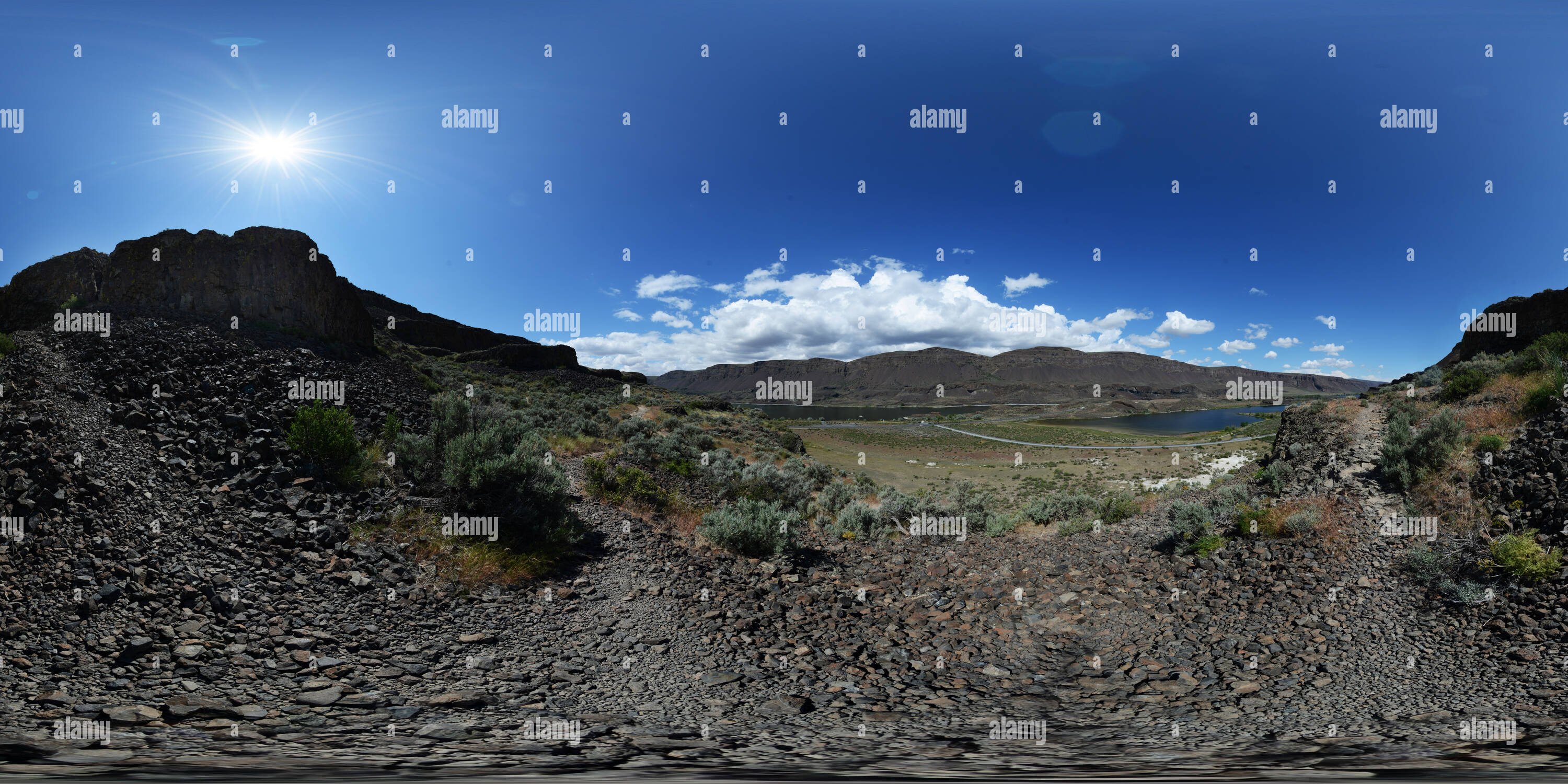 360° view of Lake Lenore Caves Trail, Grant Co., Washington State,USA ...