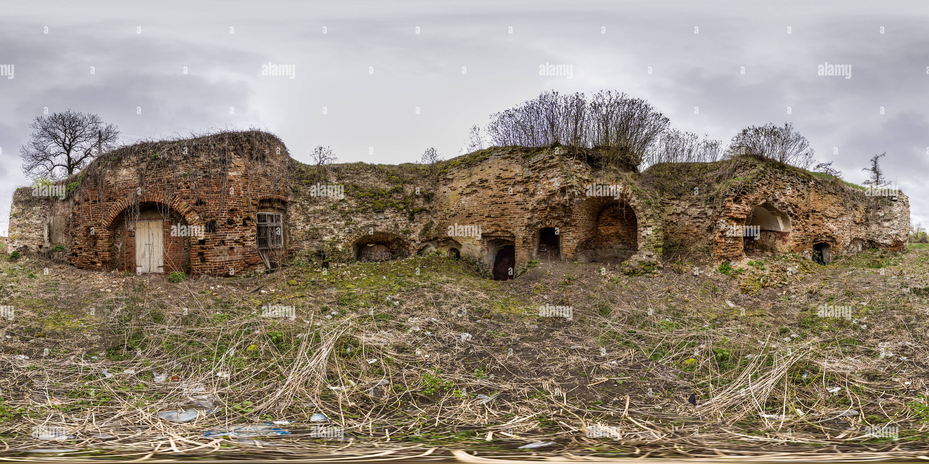 Olyka castle hi-res stock photography and images - Alamy