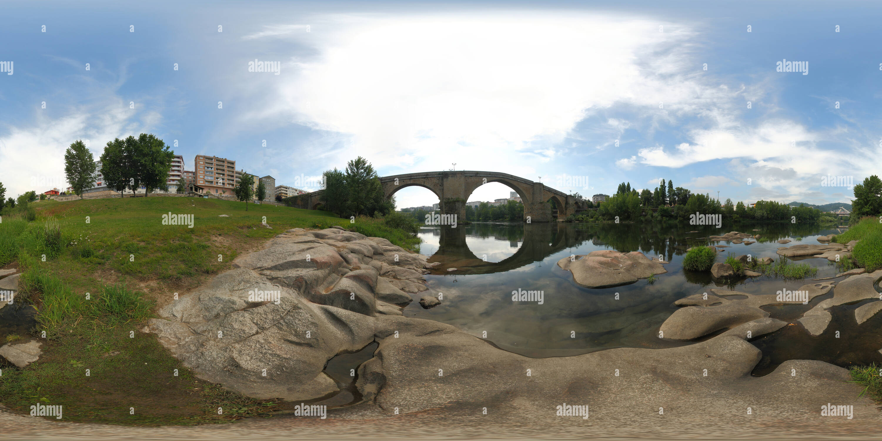 Ponte vella hi-res stock photography and images - Alamy